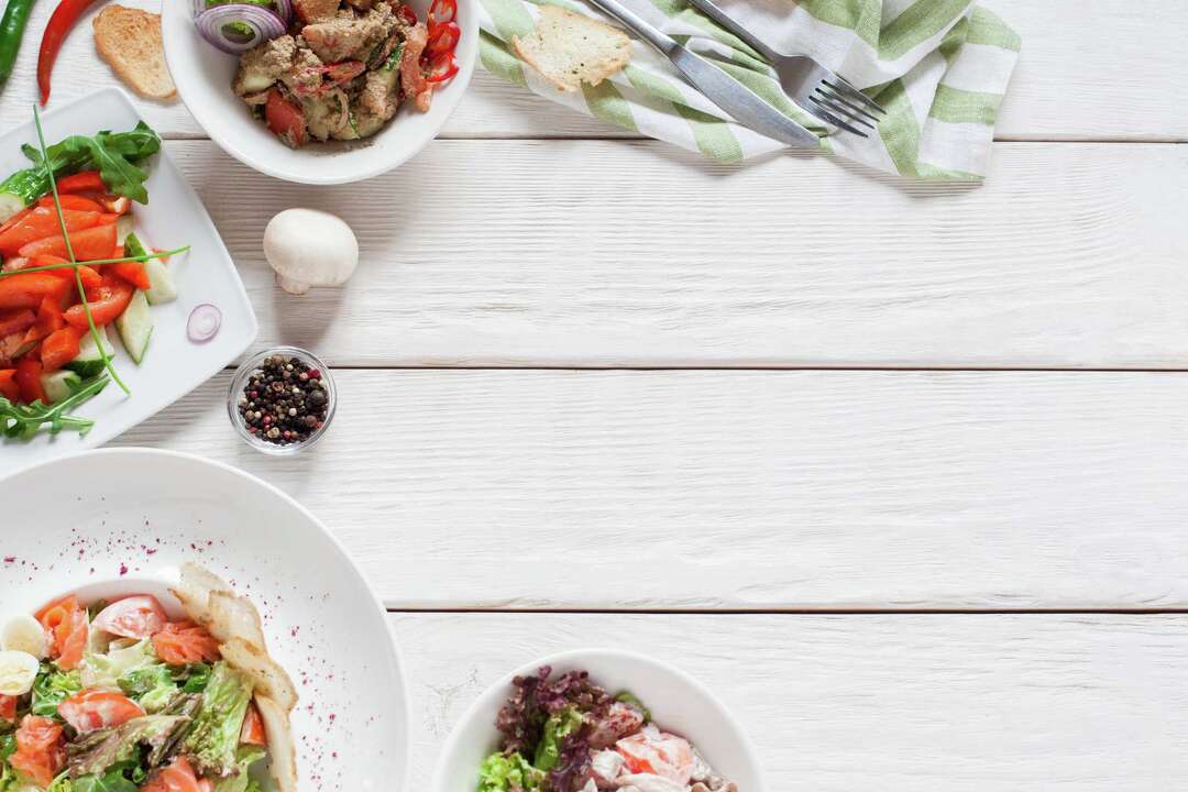 What Are the Categories of Food in the Food Guide Pyramid?