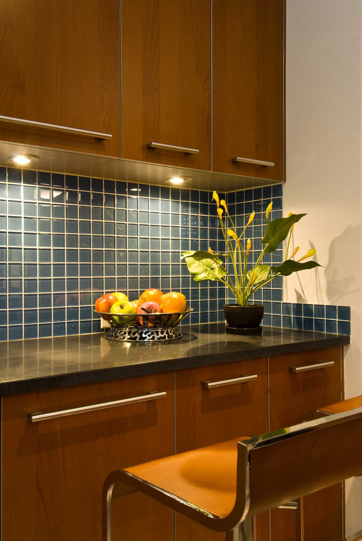Decorating With Bisque Appliances