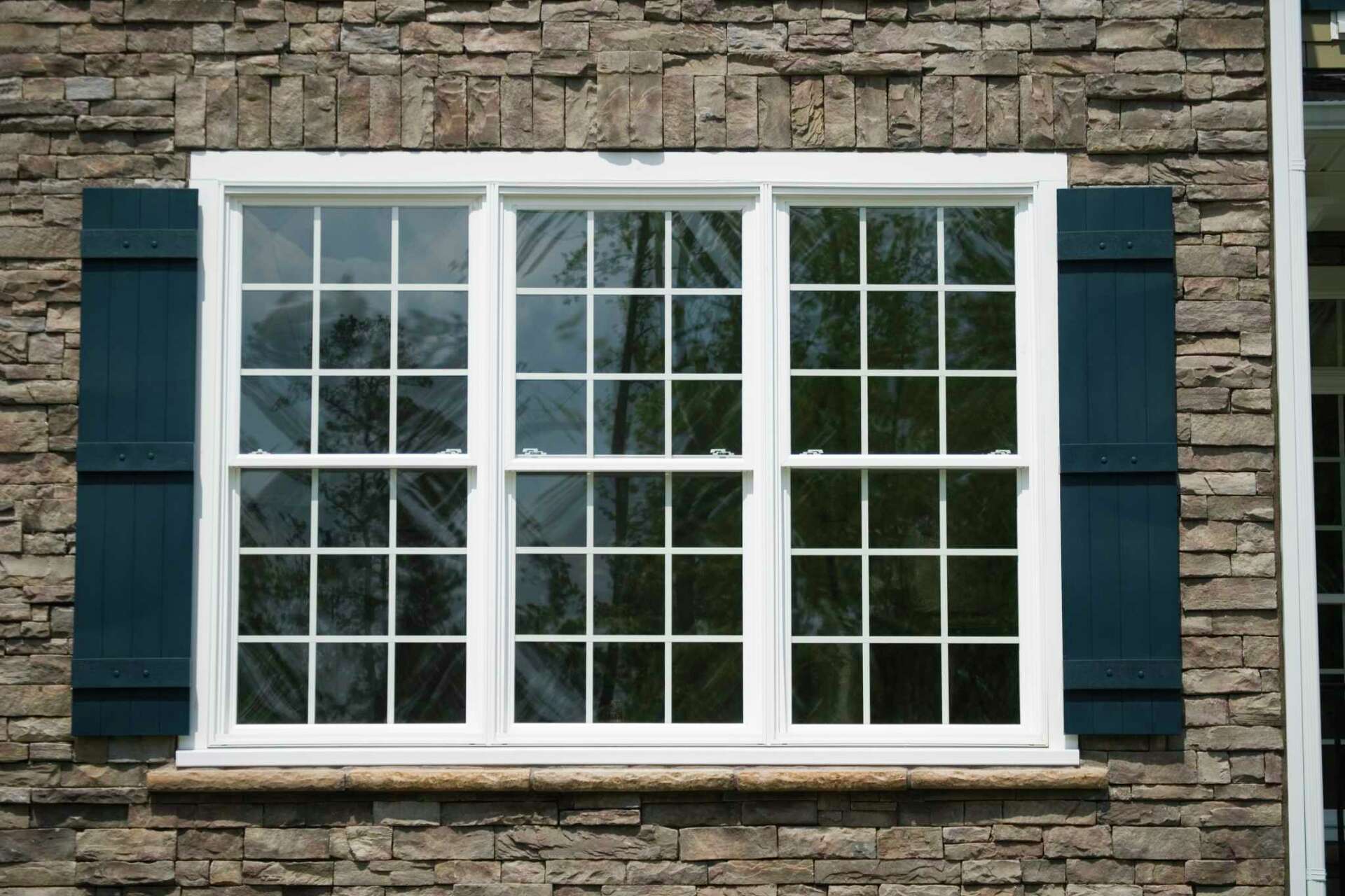 How to Install Brick Around a Window