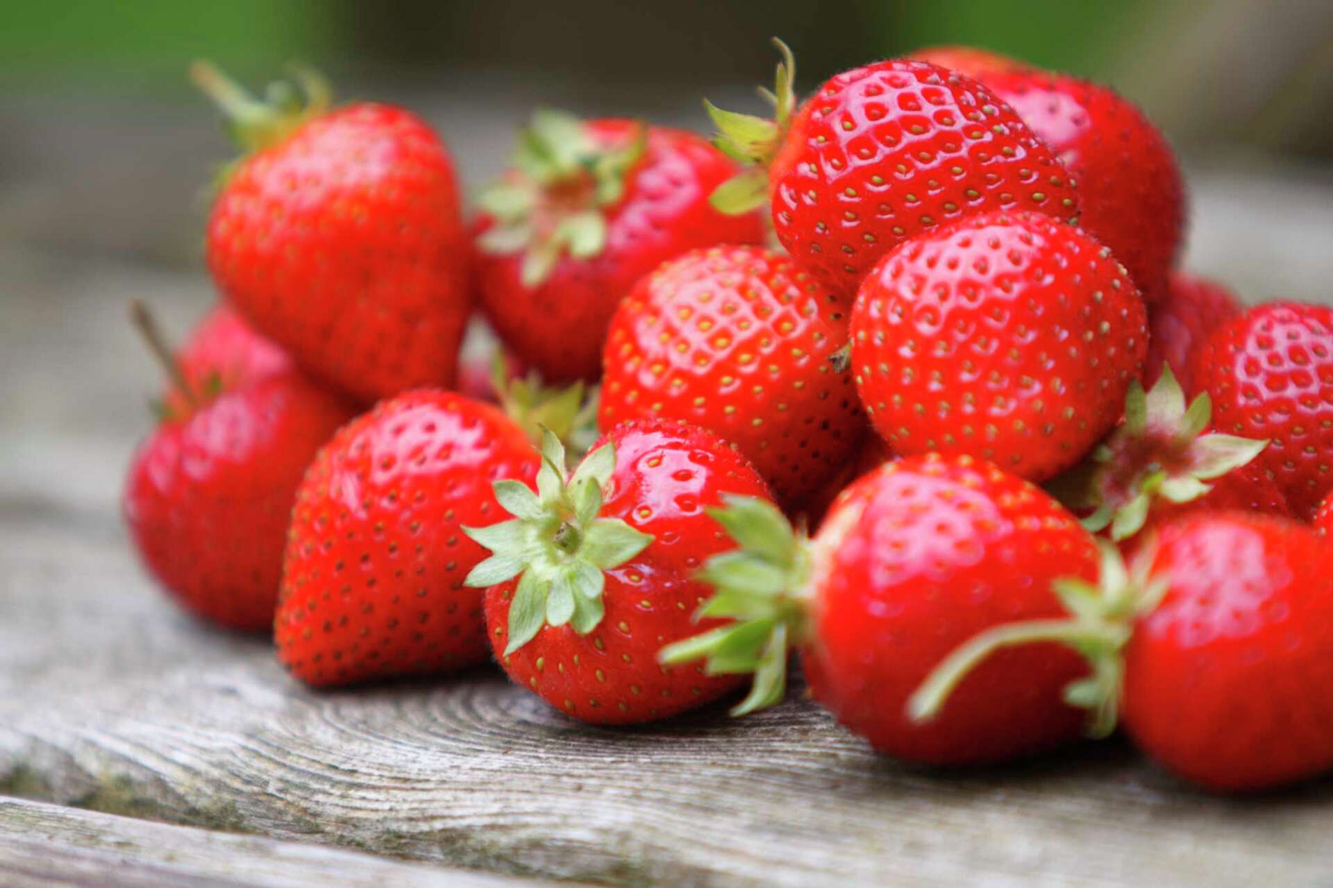 How Much Vitamin C Is in a Strawberry?