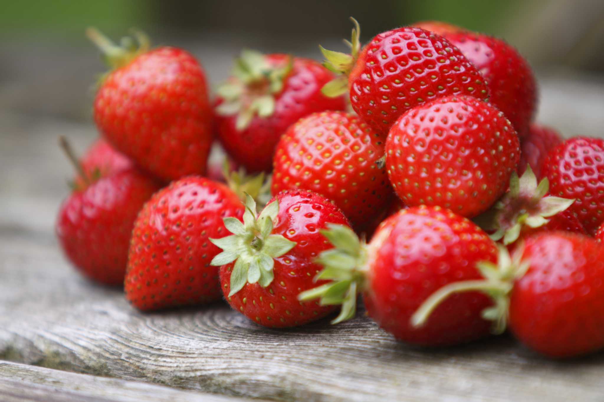 How Much Vitamin C Is in a Strawberry?