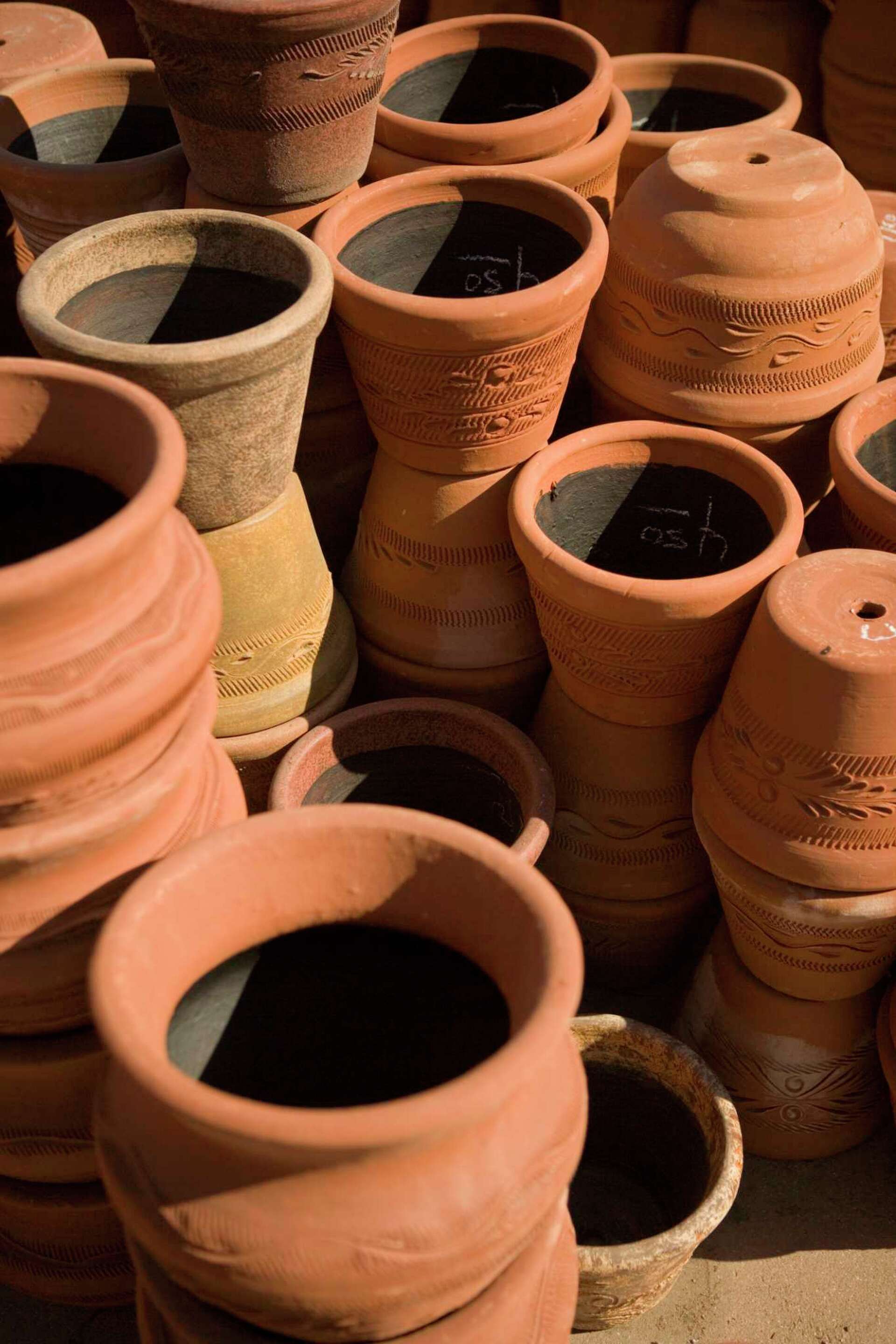 How to Make Moss-Covered Clay Pots