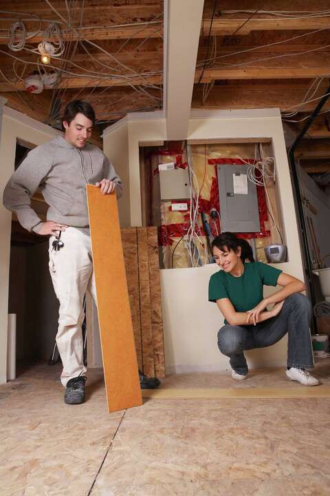 How to Fix a Pergo Floor Where the Seams Are Separating