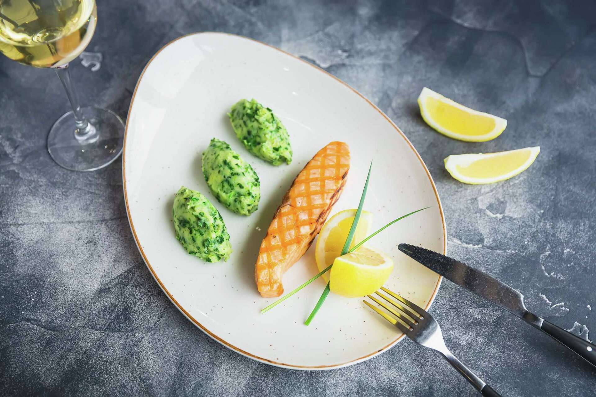 How to Eyeball Food Serving Sizes