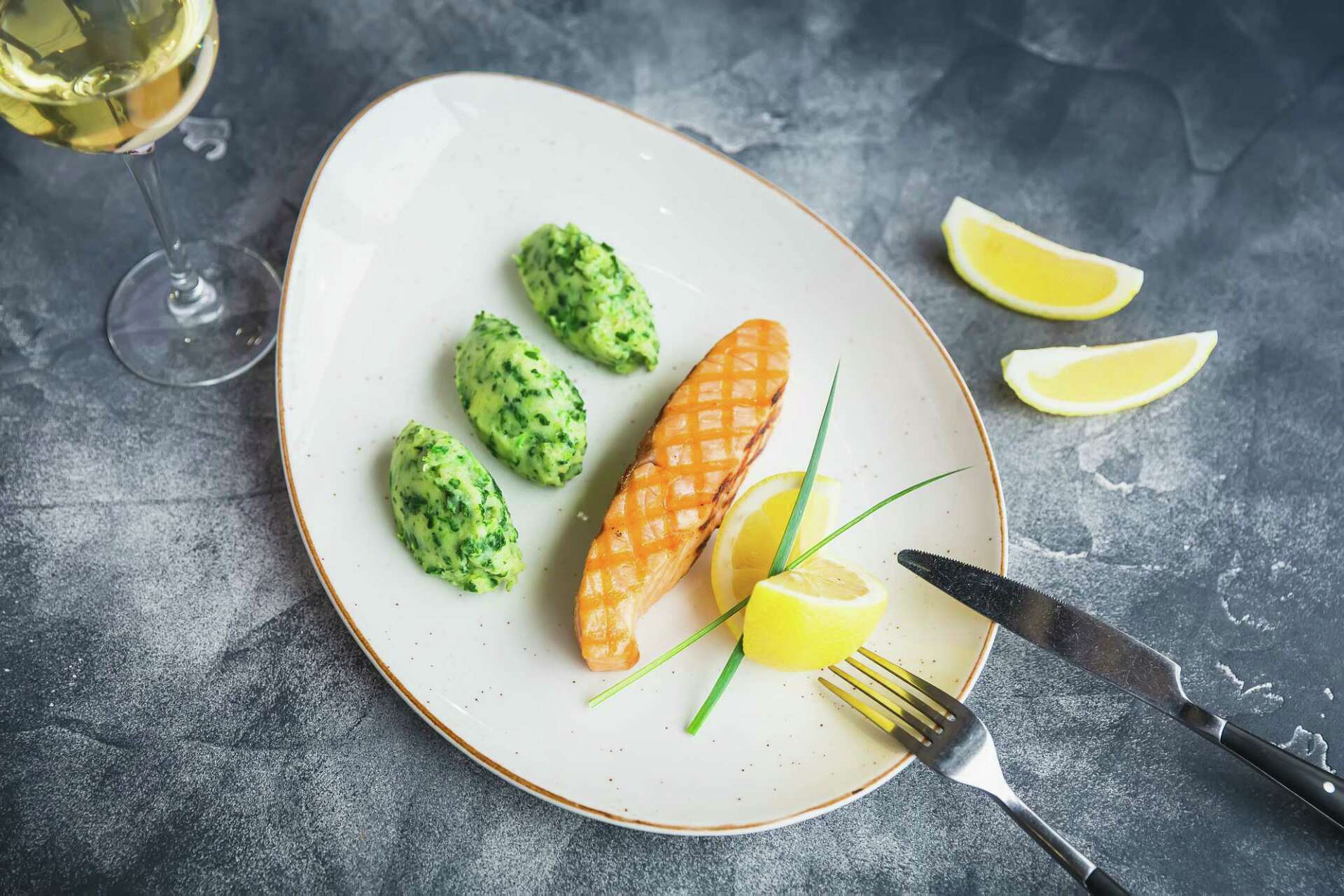 How to Eyeball Food Serving Sizes