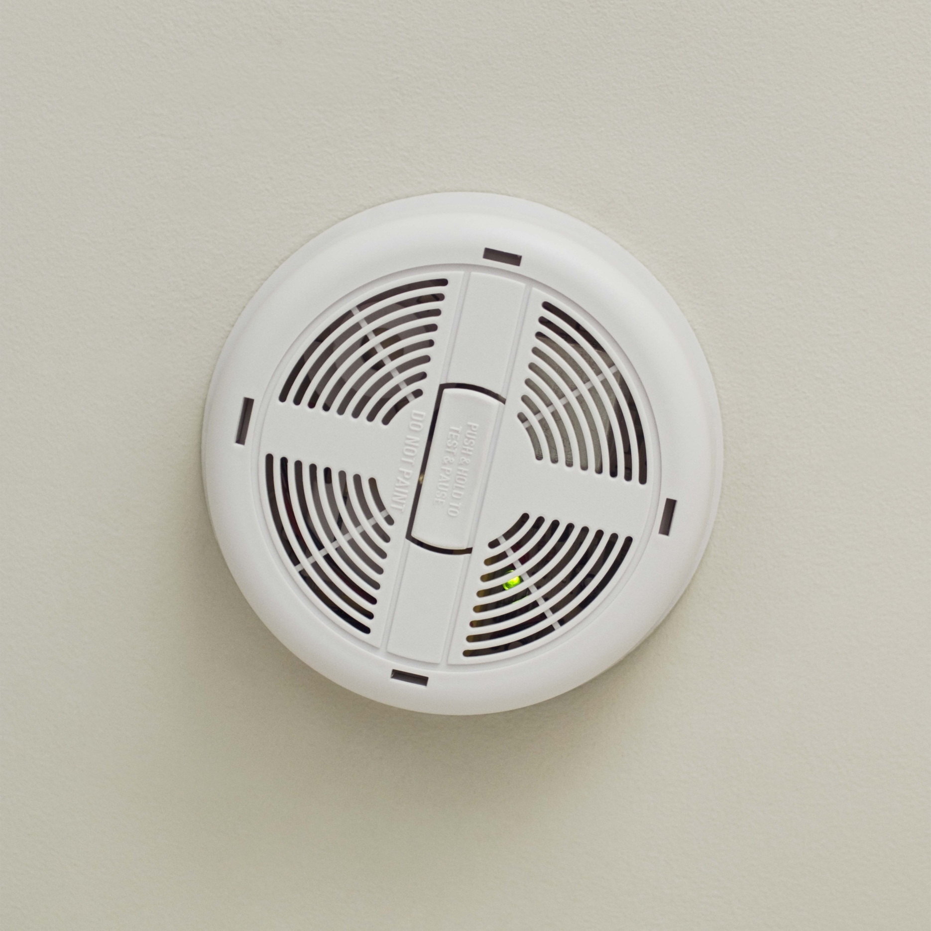 How to Correctly Put Up a Smoke Detector on Lath & Plaster Ceilings