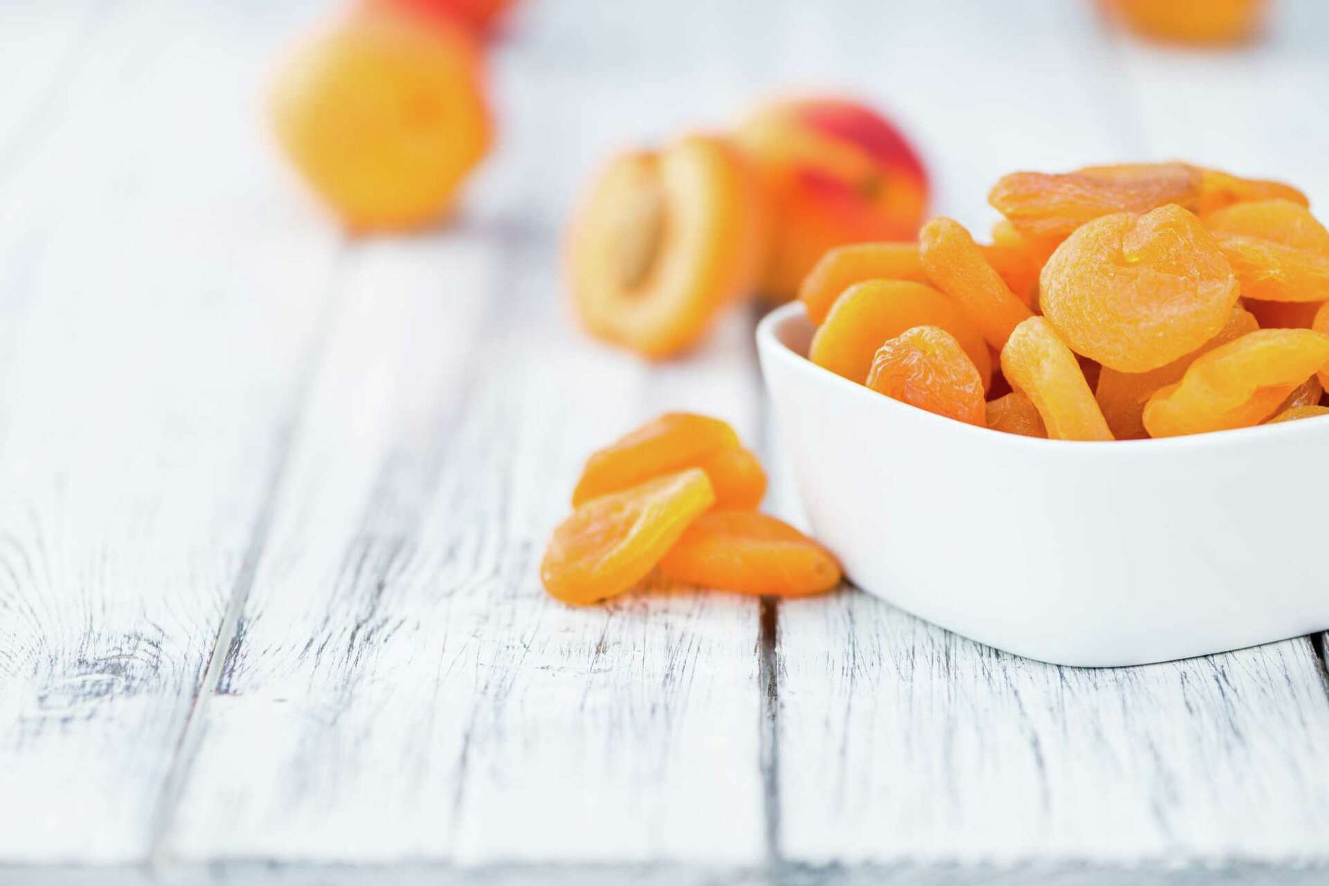 Health Benefits of Dried Apricots and Prunes