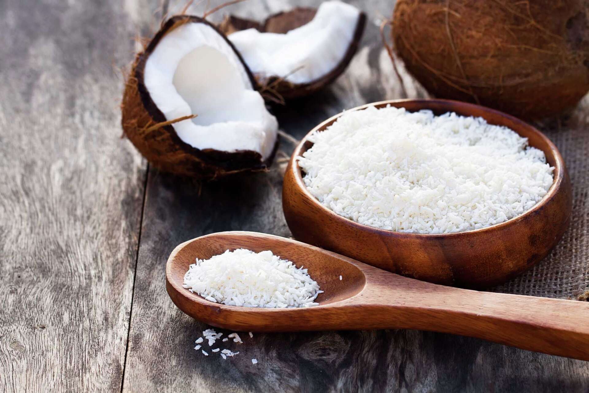 Health Benefits of Dehydrated, Shredded Coconut