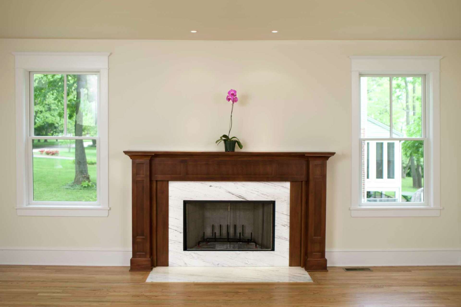 How to Use Molding Around Brick Fireplaces for Hardwood Floors
