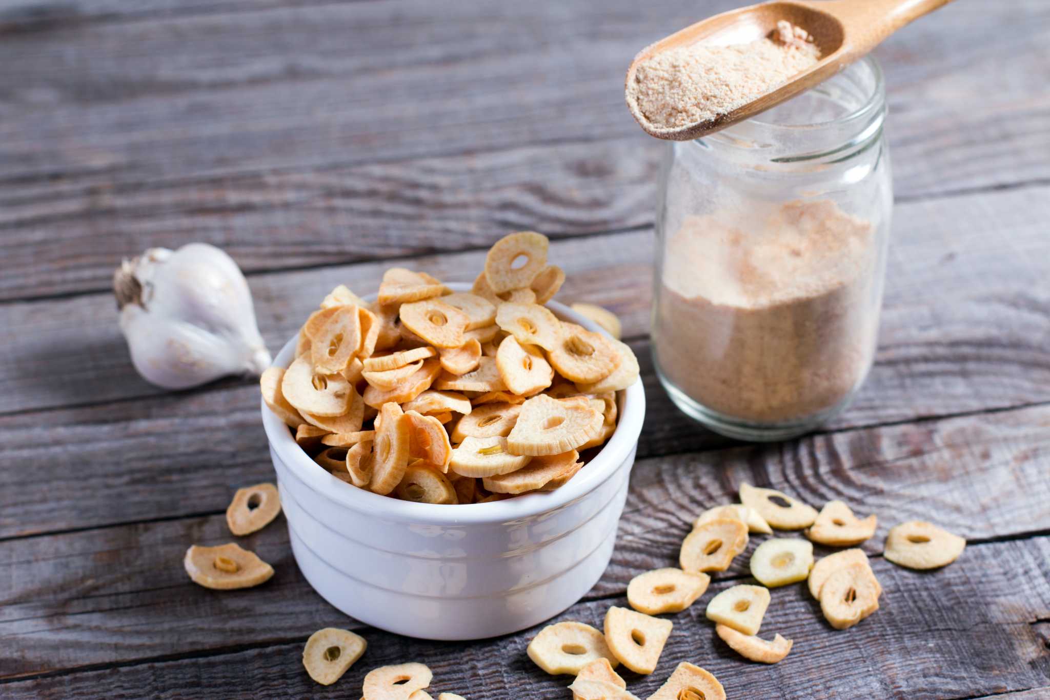 What Are the Health Benefits of Granulated Dried Garlic?