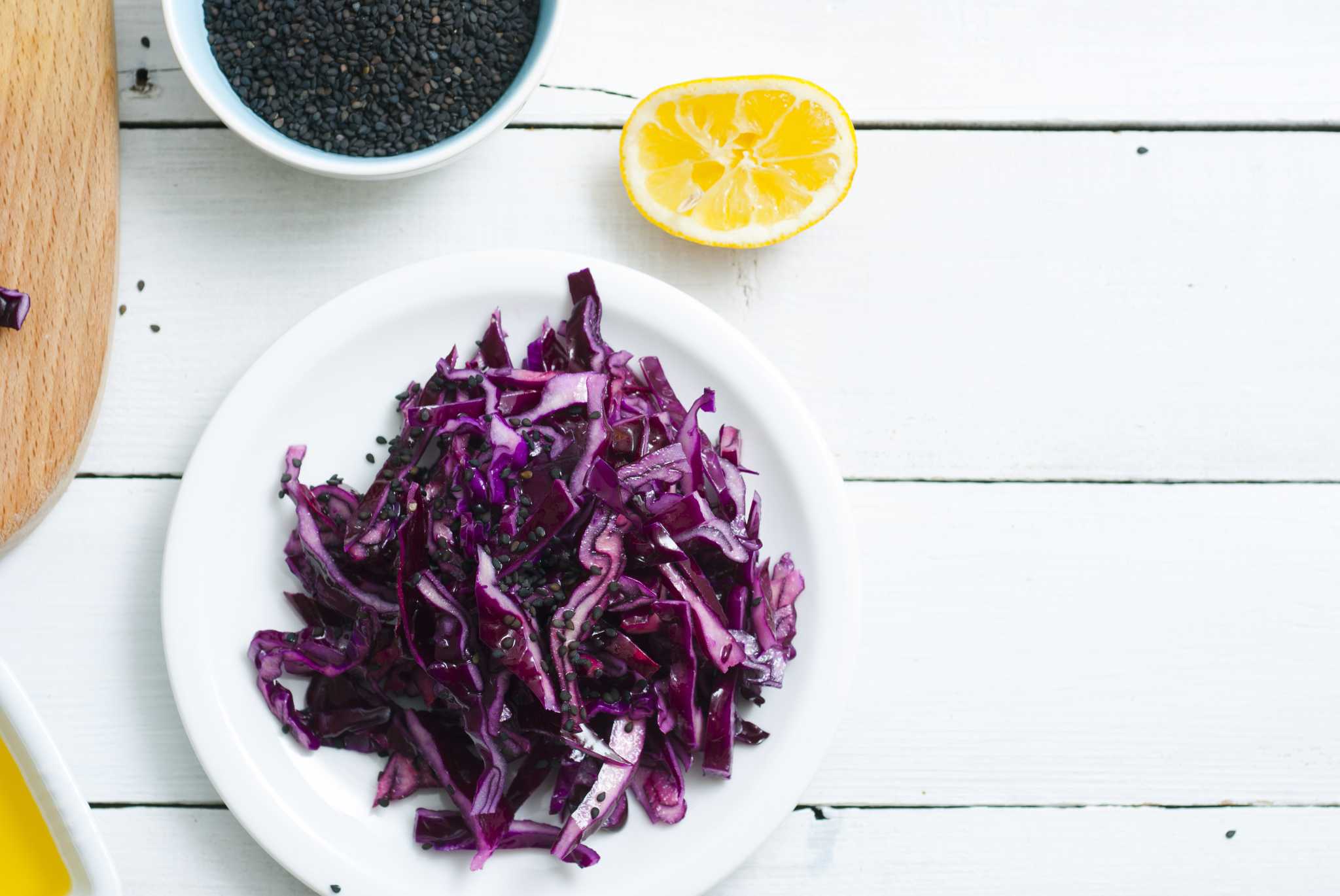 What Are the Health Benefits of Red Cabbage Vs. Green Cabbage?