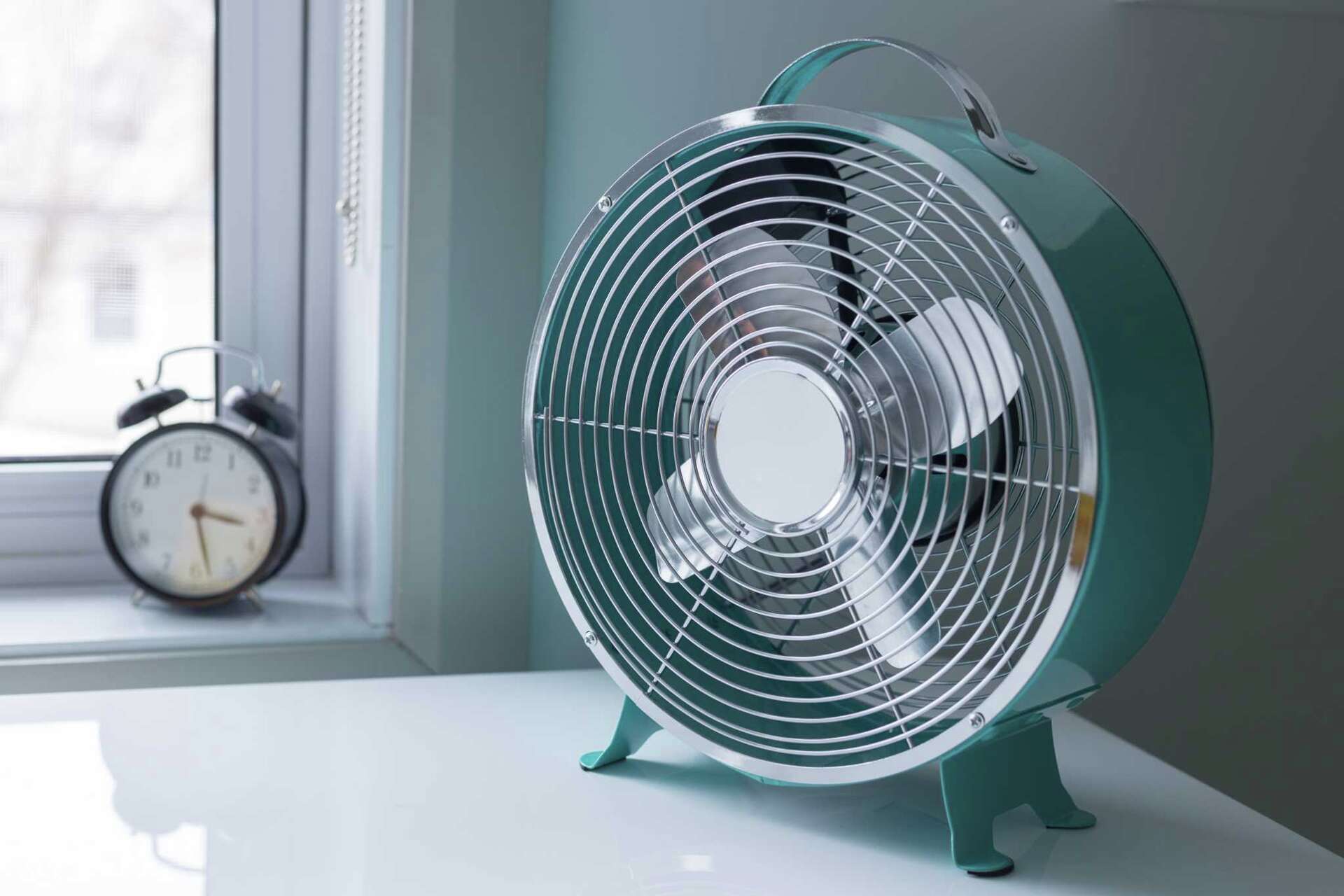 What Is Causing the Motor on an Electric Fan to Slow Down and Stop?