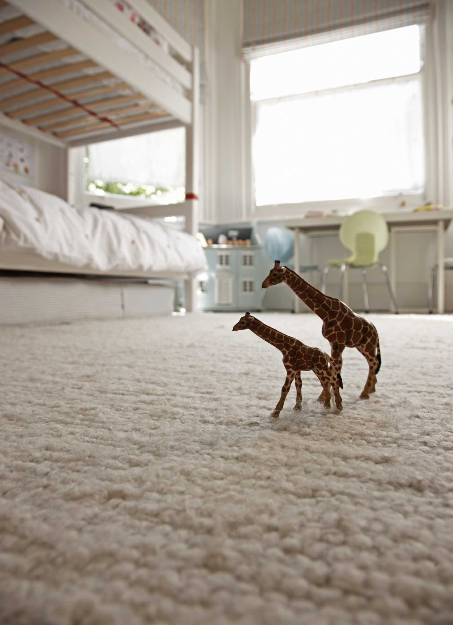 How to Cut Carpet for an Irregular Room