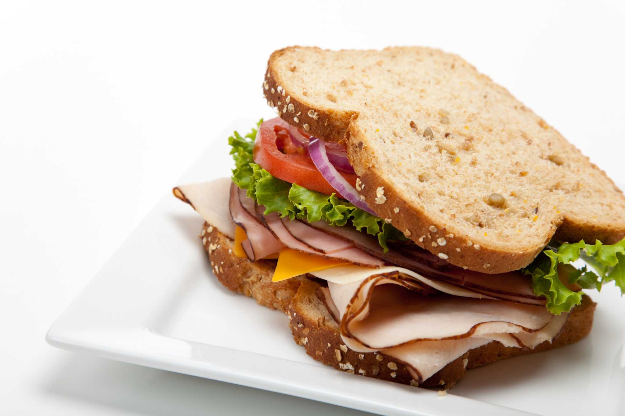 Ideas for Light Lunches From the Deli
