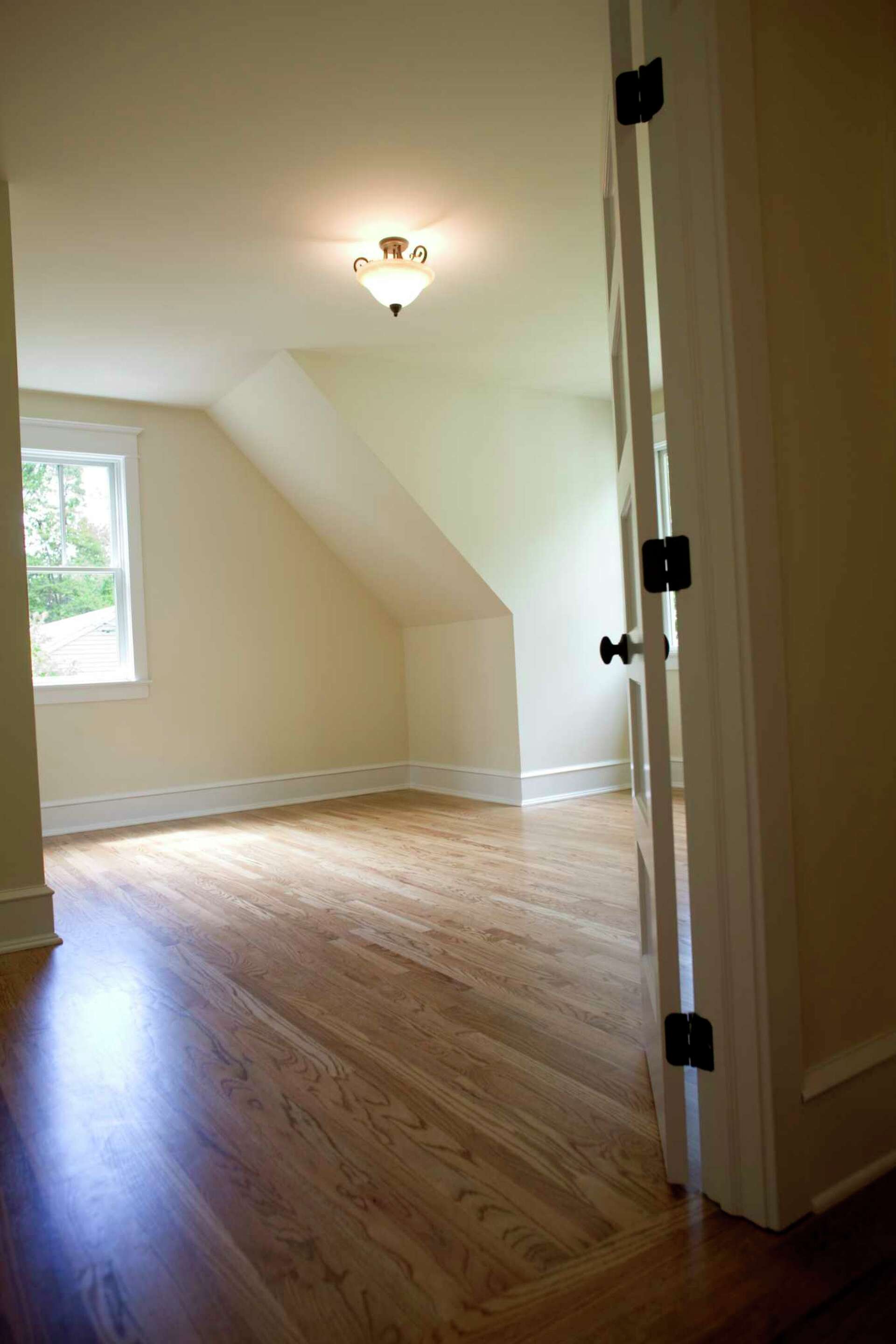 How to Install Wood Flooring and Change Direction