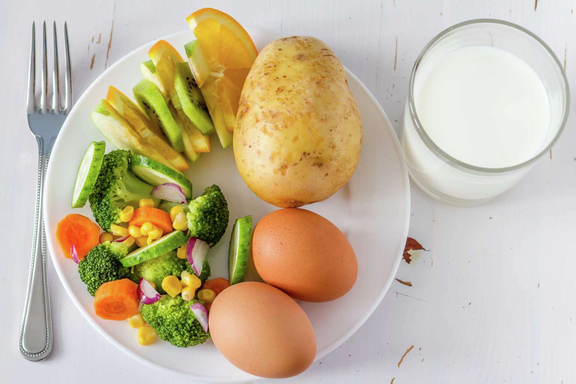 A List of the Major Nutrients Provided by Each Food Group