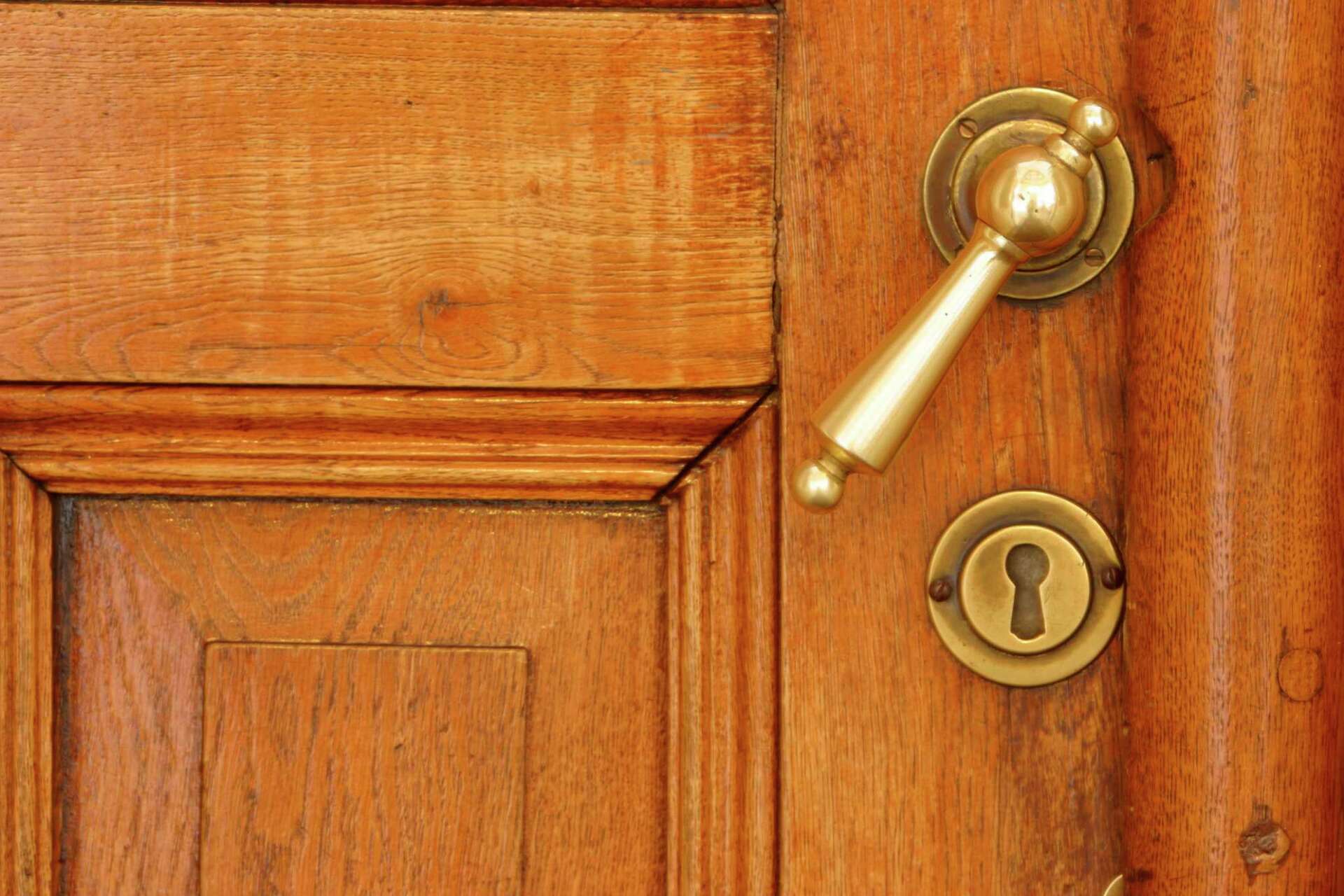 How to Adjust a Bowed Door