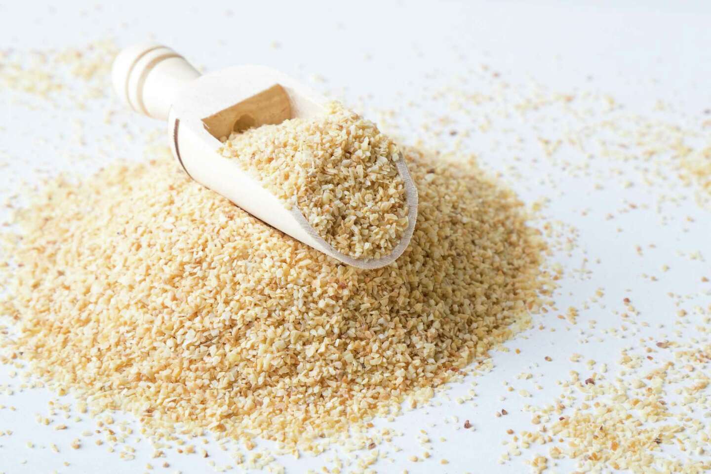 How to Make Granulated Garlic