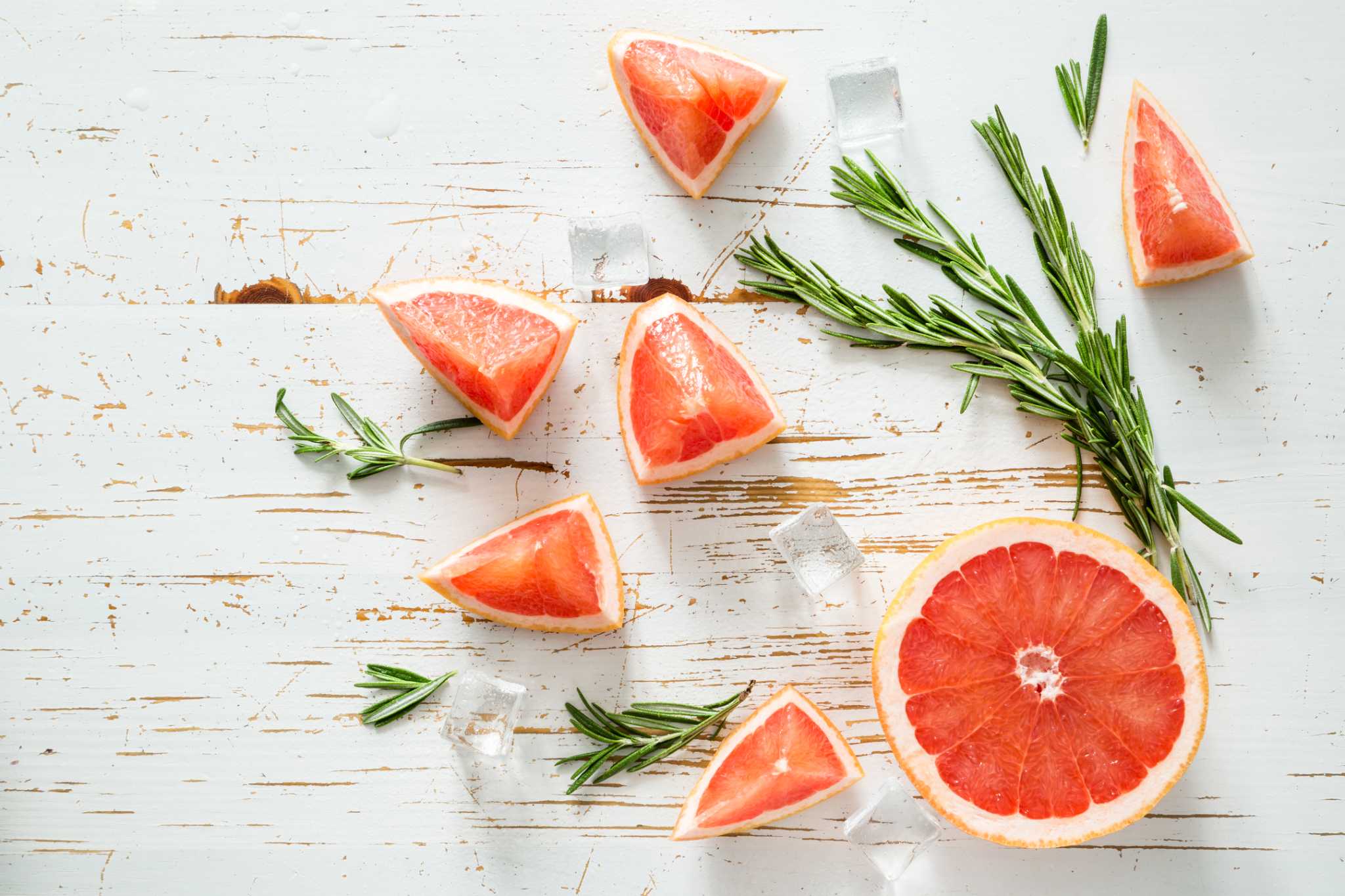 The Many Benefits of a Daily Grapefruit