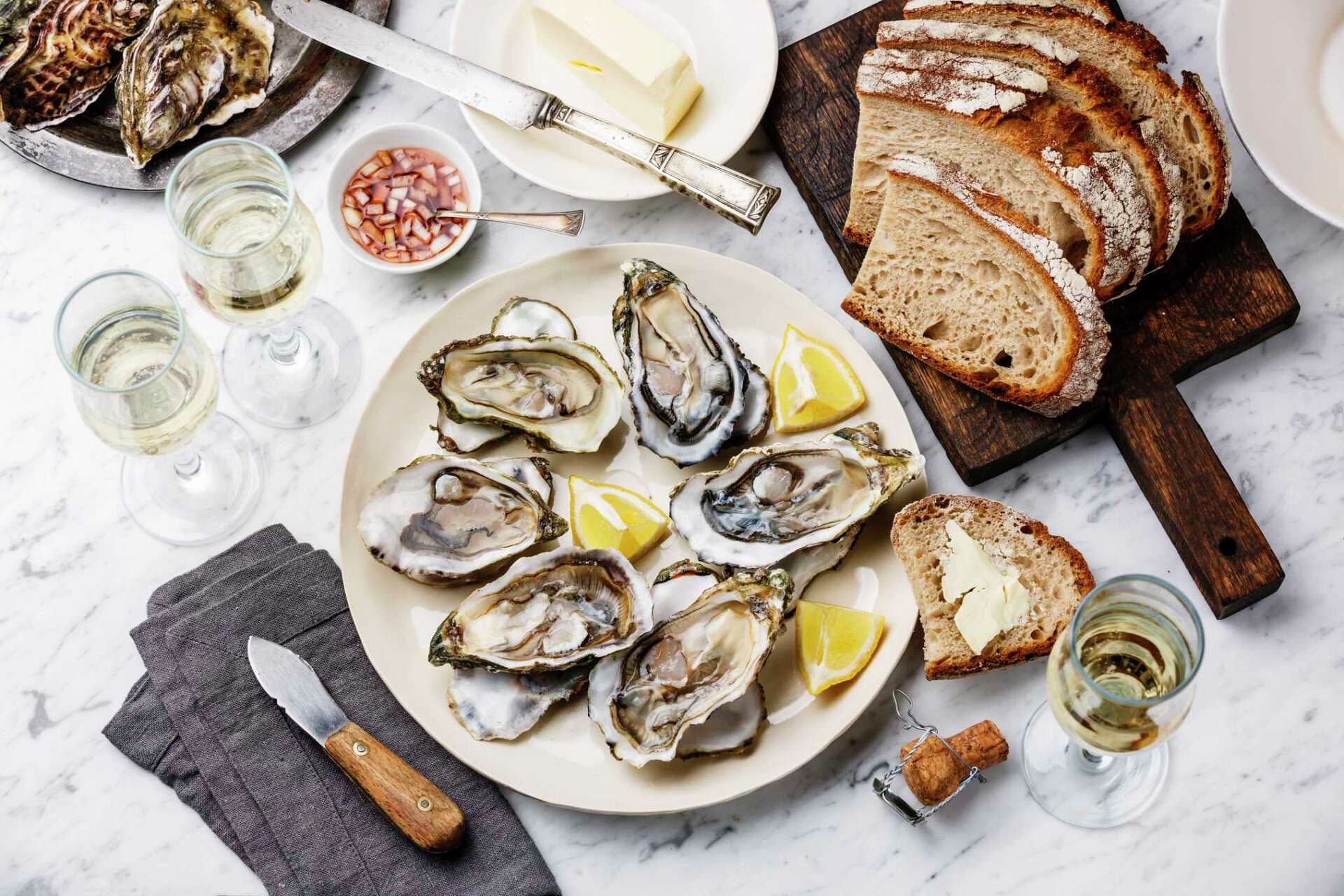 How to Tell If an Oyster Is Bad: 6 Ways to Know