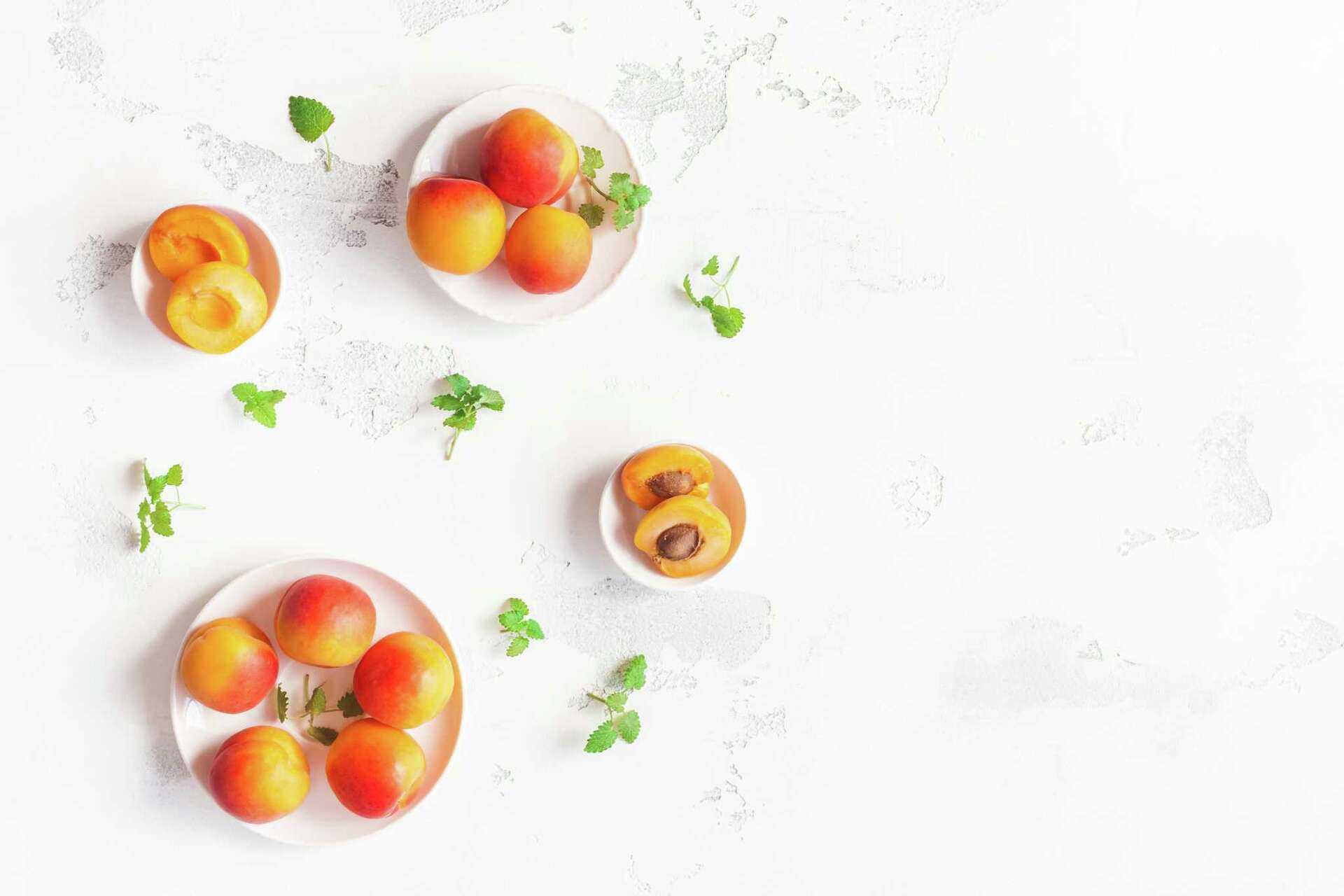 How Much Fiber Is in Apricots?