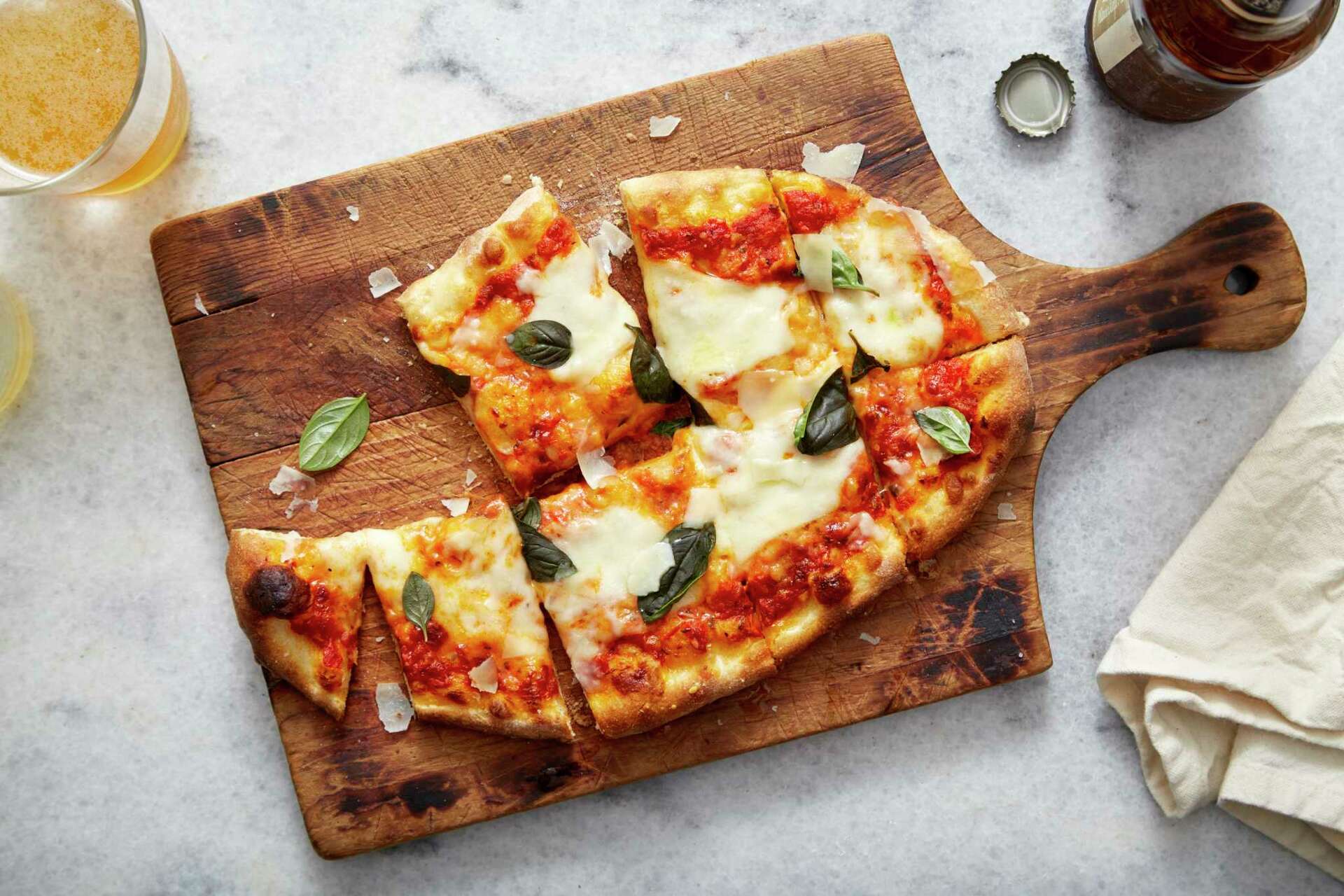 How Much Fiber Does a Slice of Cheese Pizza Have?