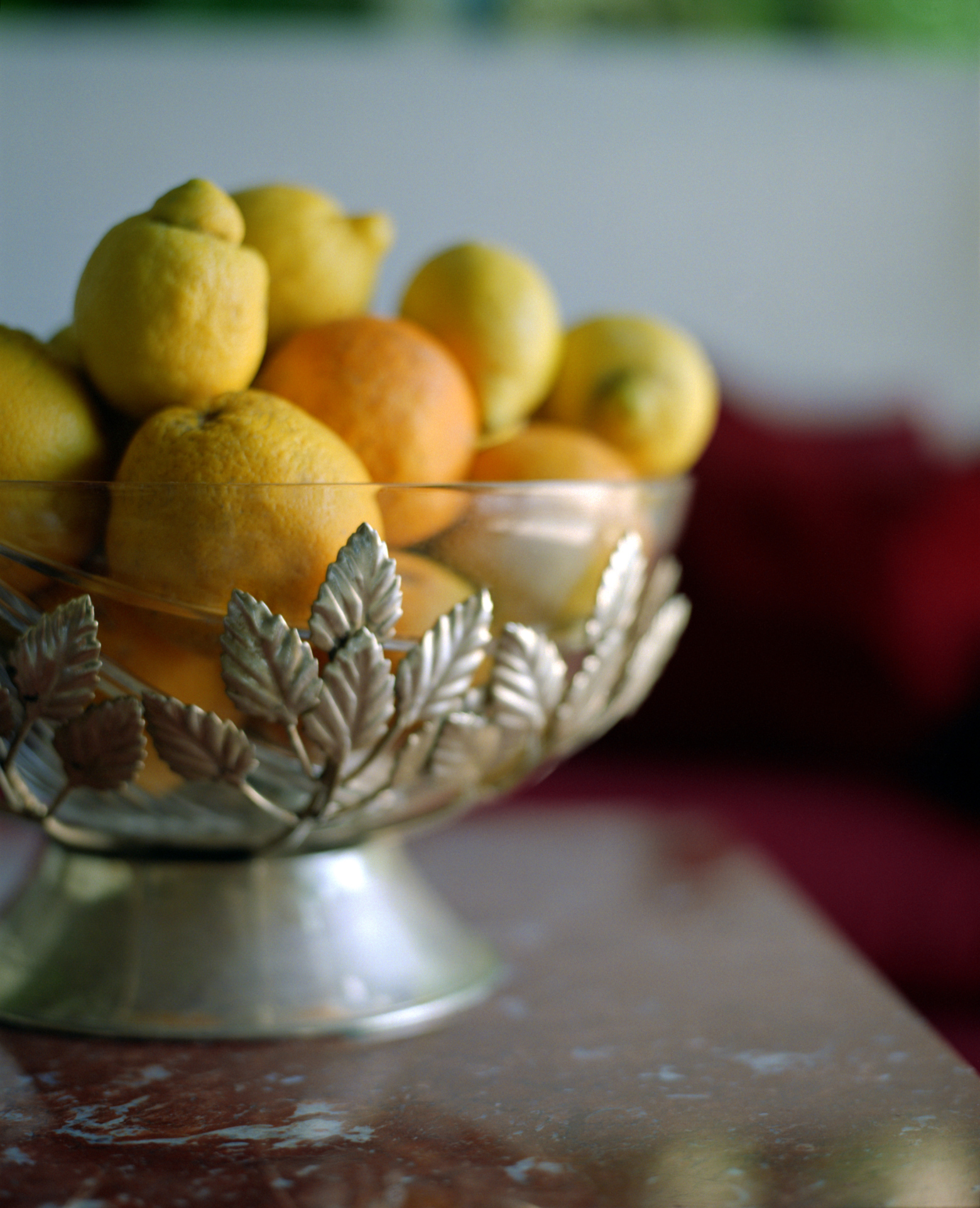 How to Decorate an Italian Table