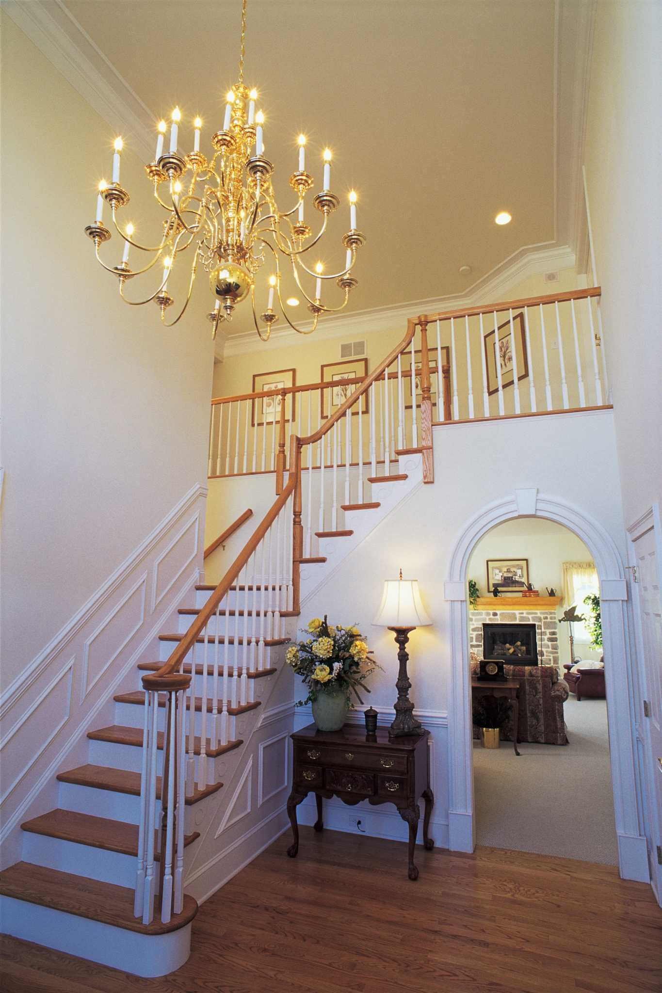 How to Decorate Large Foyers