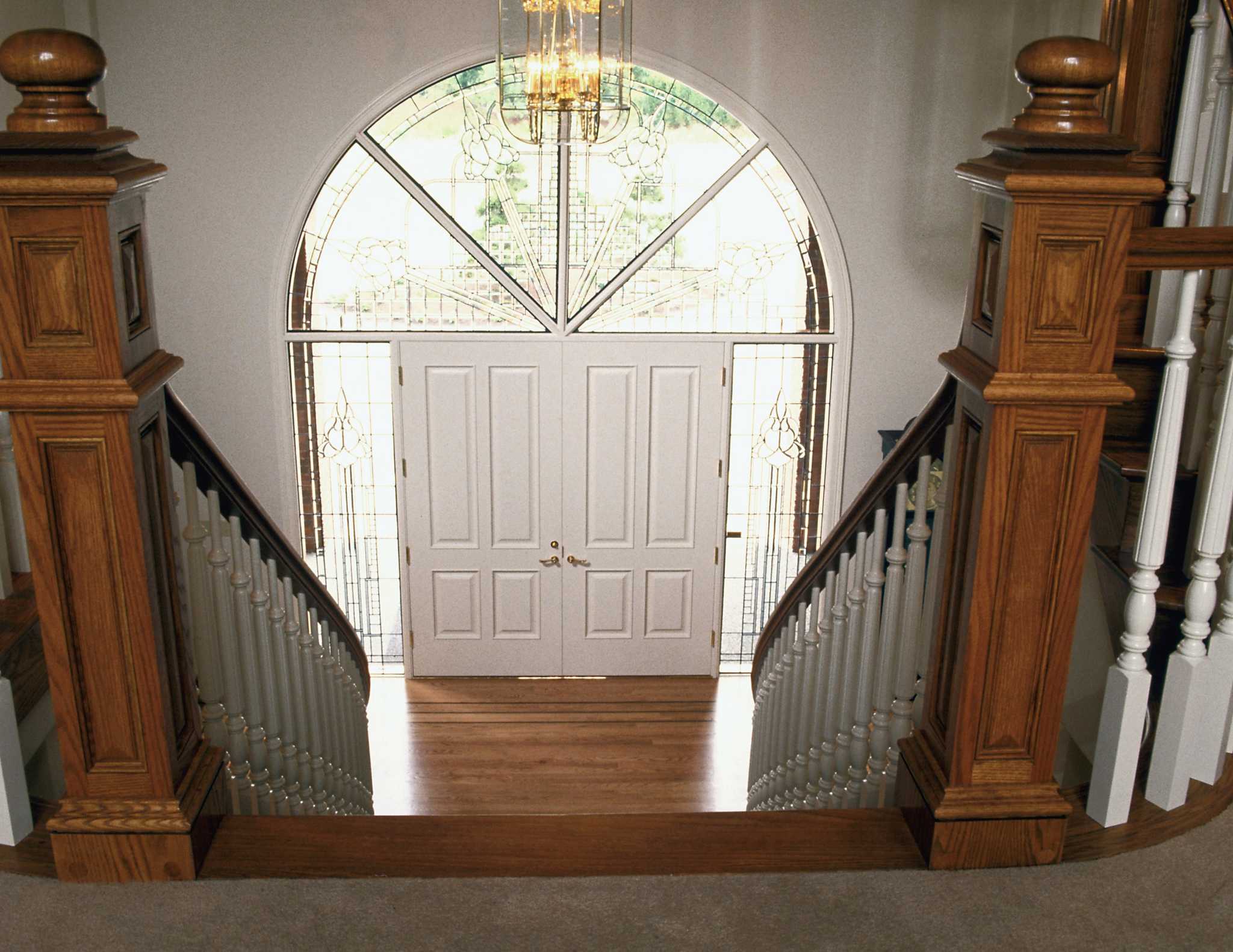 How to Decorate Narrow Windows By a Door