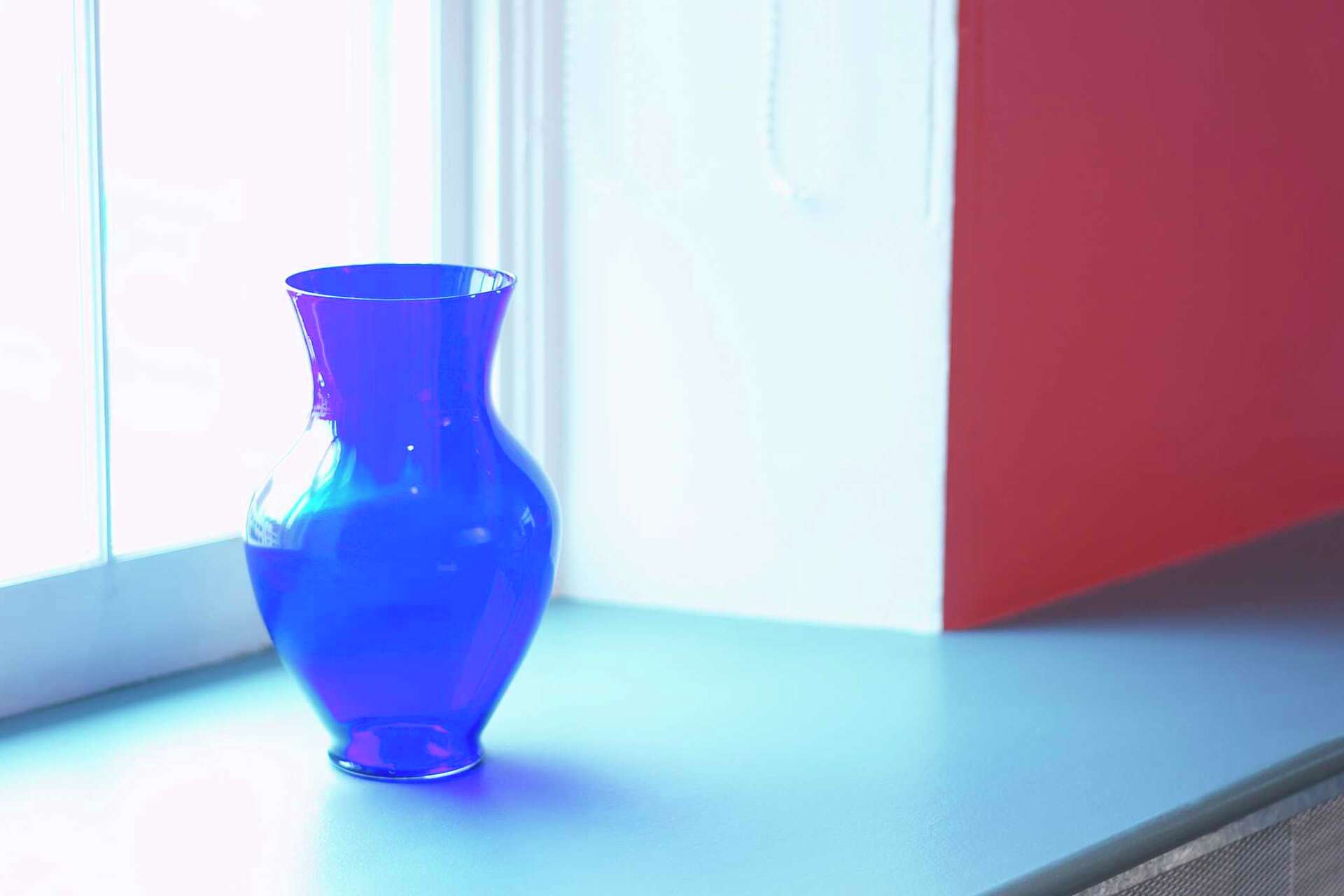 How to Decorate a Recessed Window