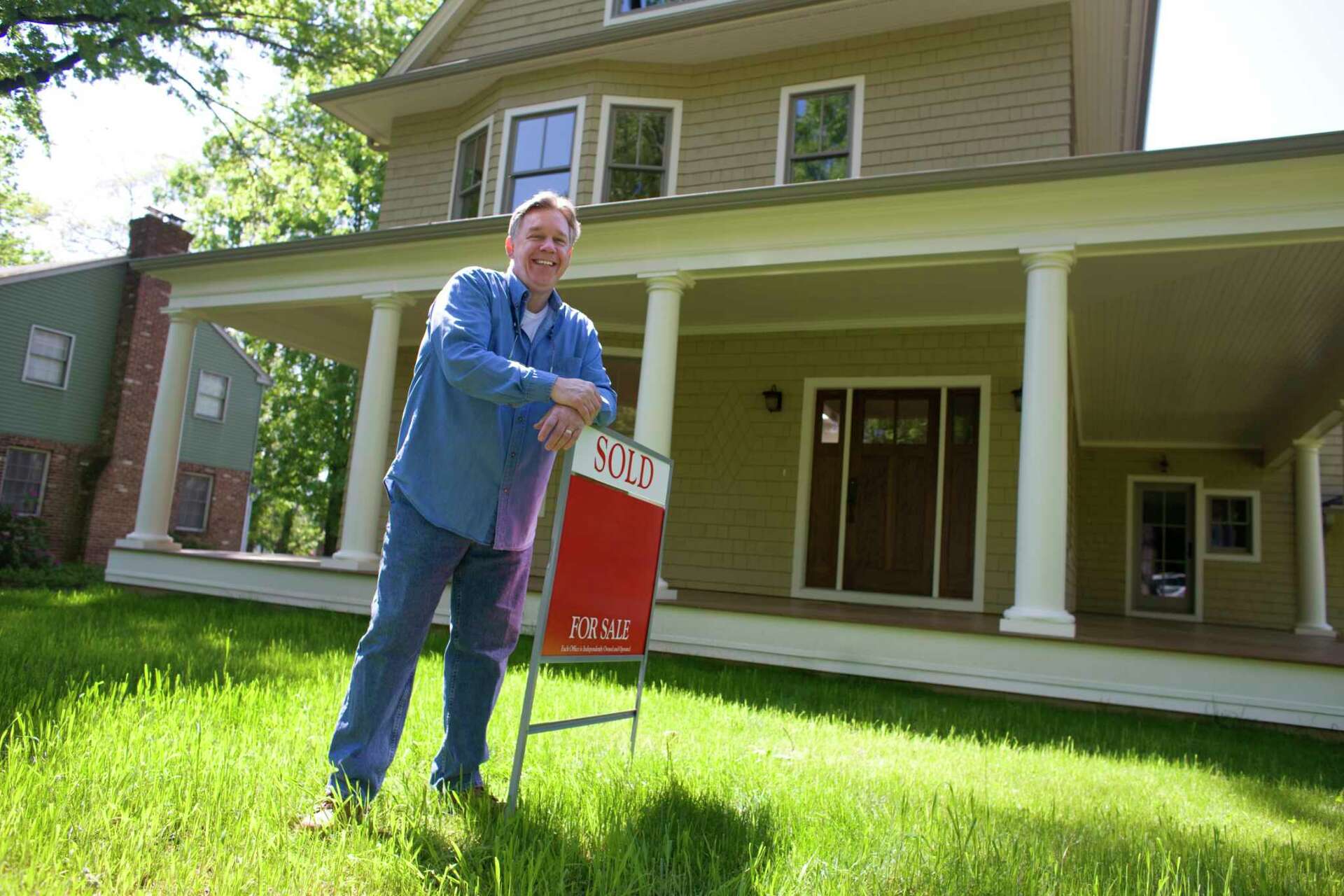 How Long to Close on a HUD House?