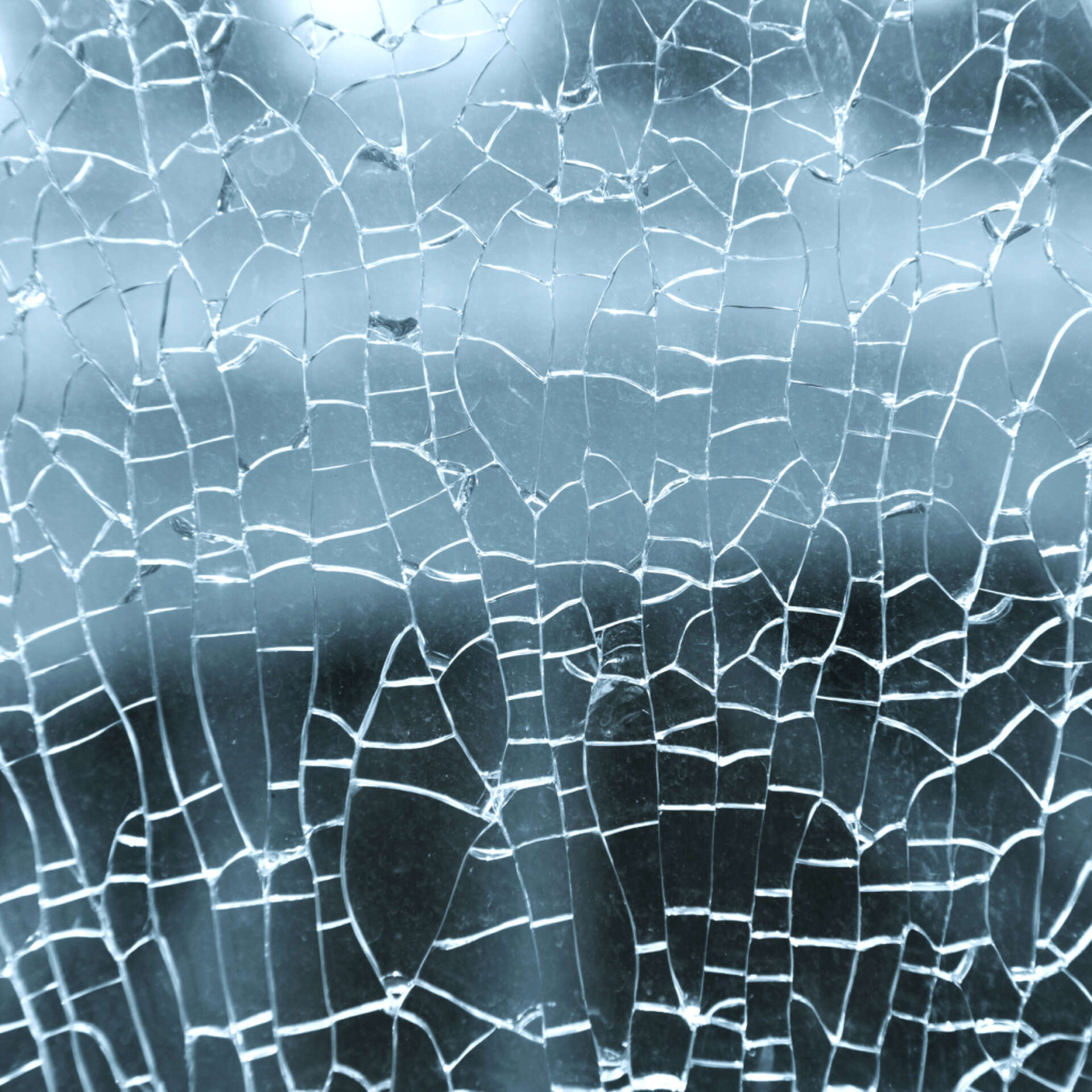 How to Achieve Glass Crackle Finish