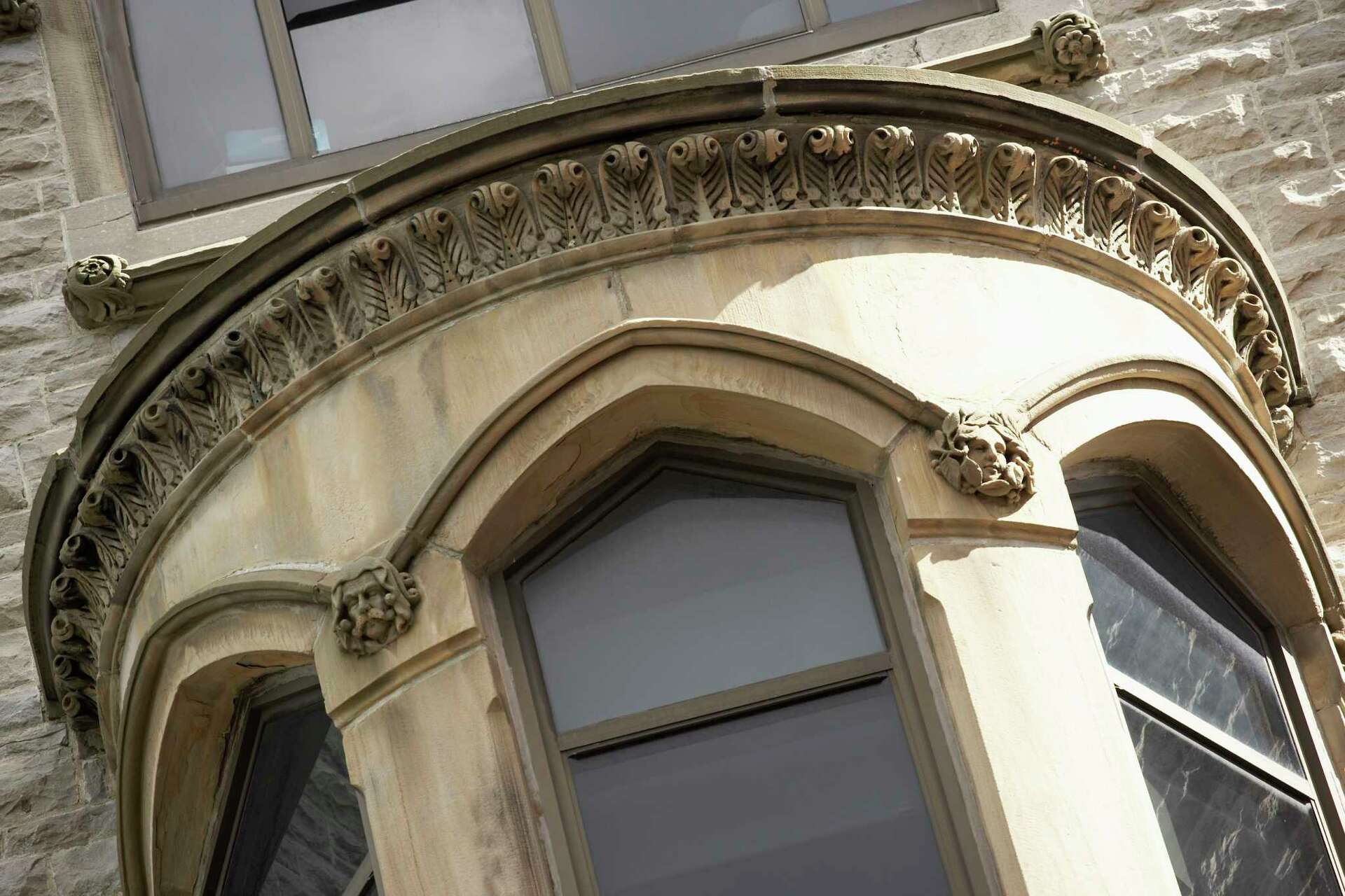 How to Add Support to a Sagging Bay Window