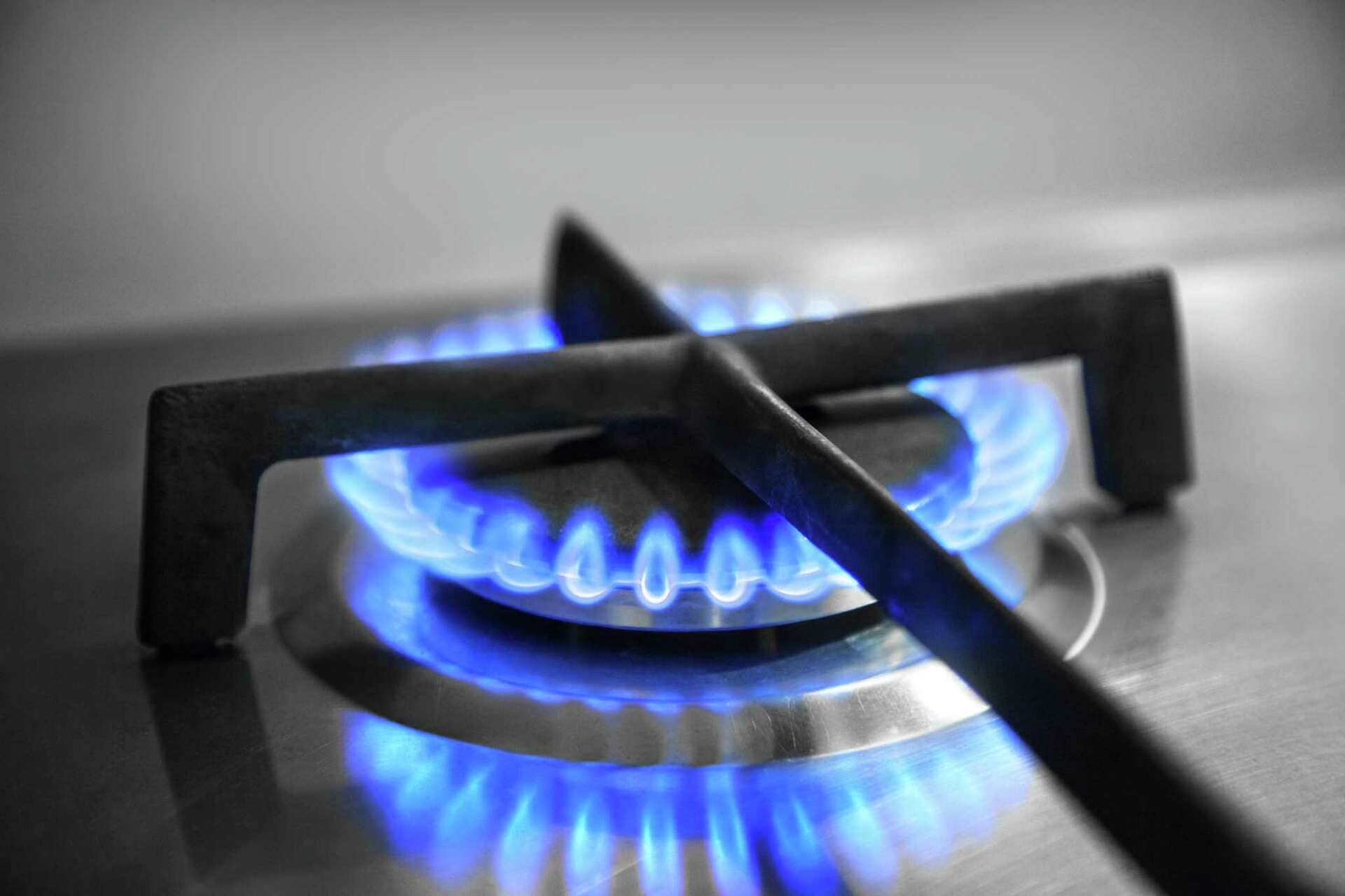 How to Adjust a Pilot Light