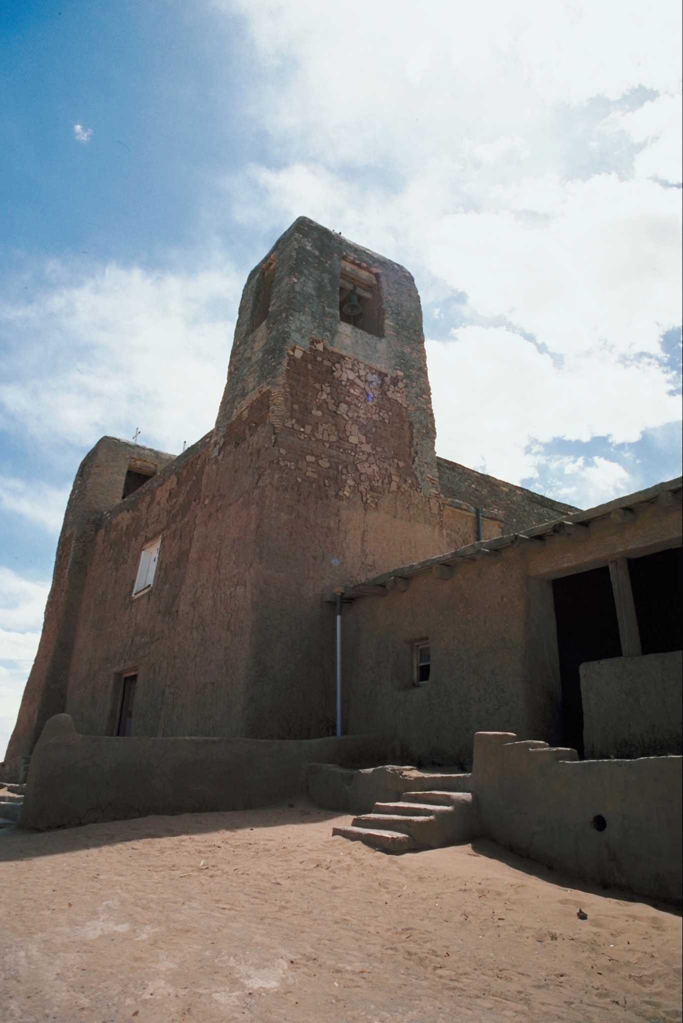 Adobe Masonry Finishing Techniques