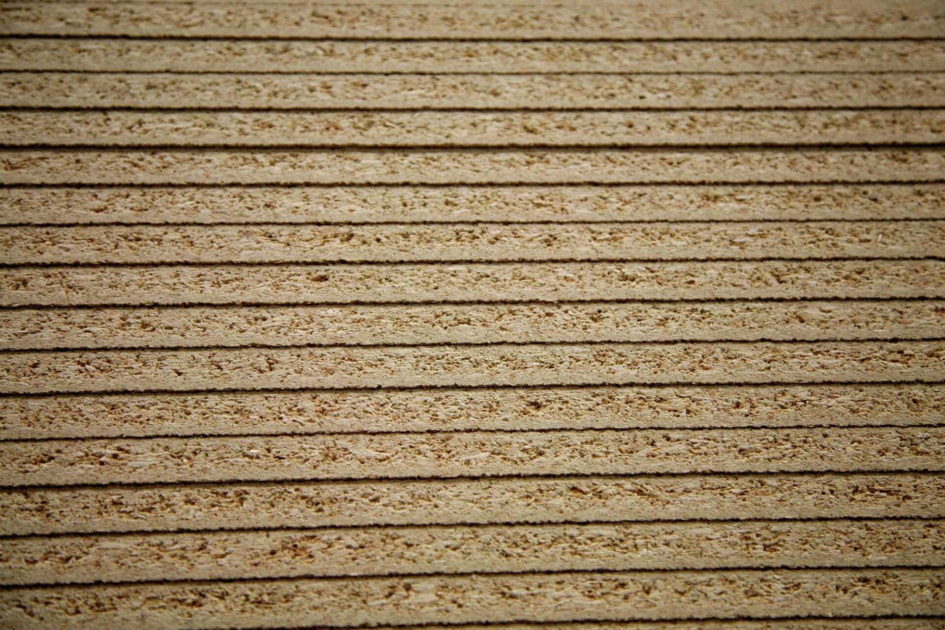 The Advantages and Disadvantages of Particle Board