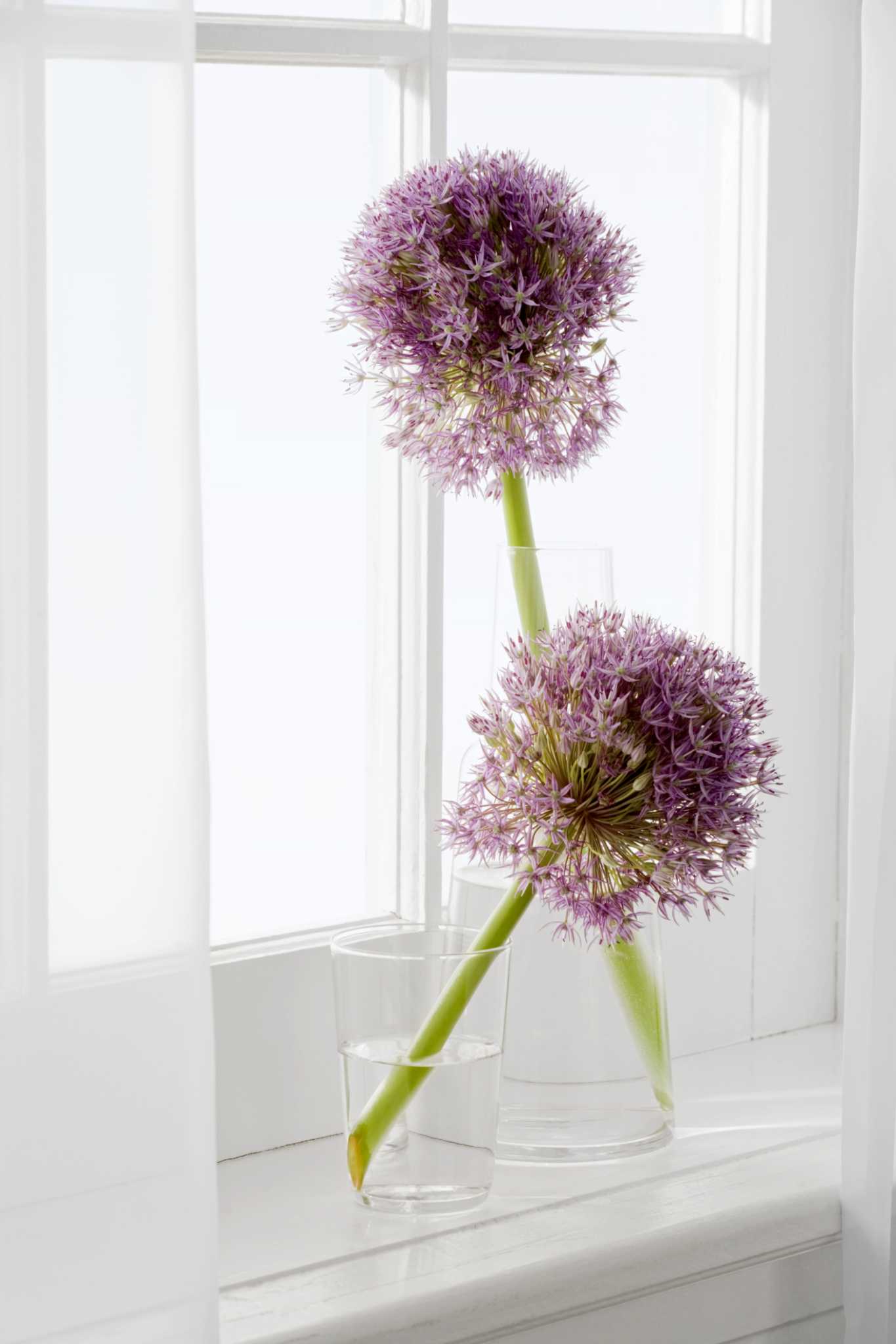 How to Apply Drywall to Window Sills