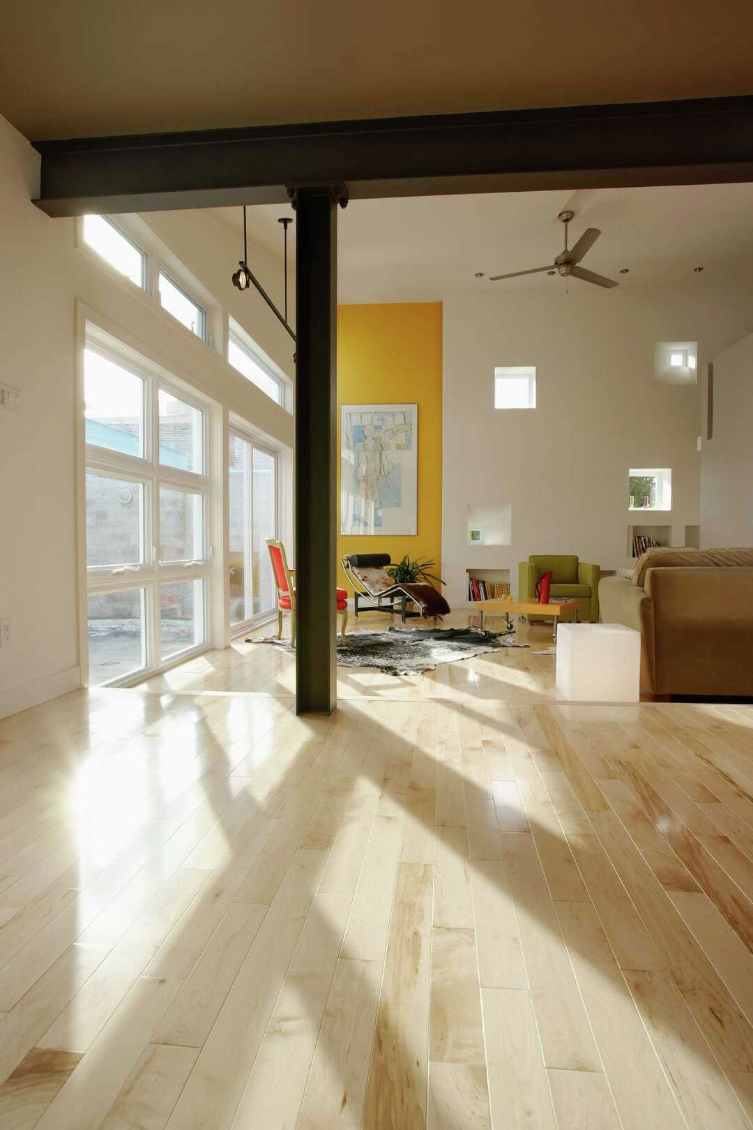 How to Apply Water-Based Sealers to Hardwood Floors