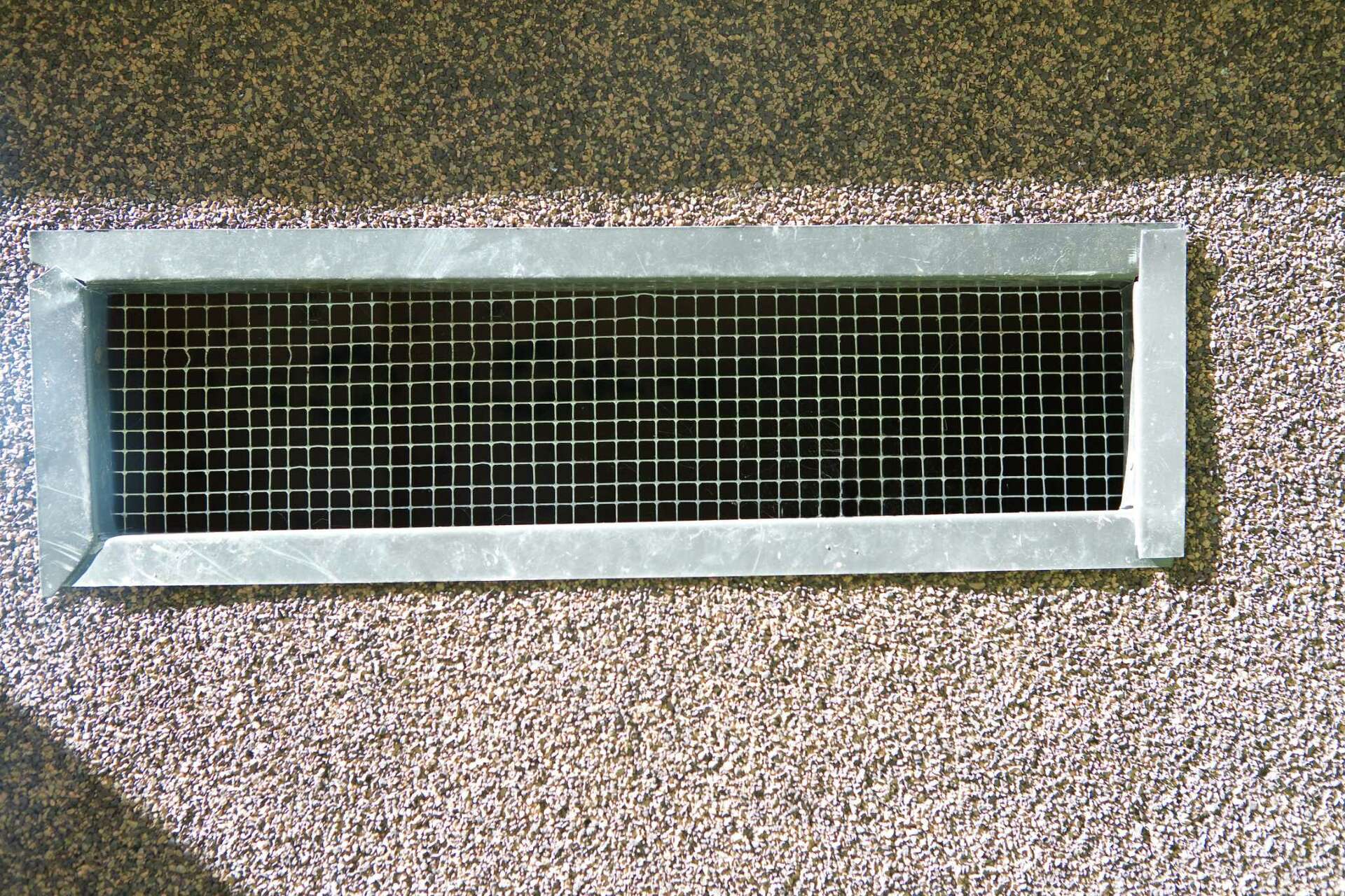 How to Attach Air Vents & Screens in a Masonry Foundation