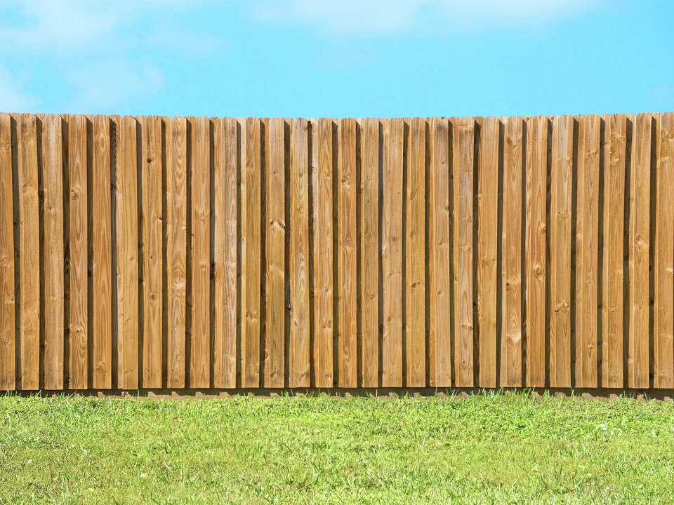 How to Attach Fencing Panels to Posts