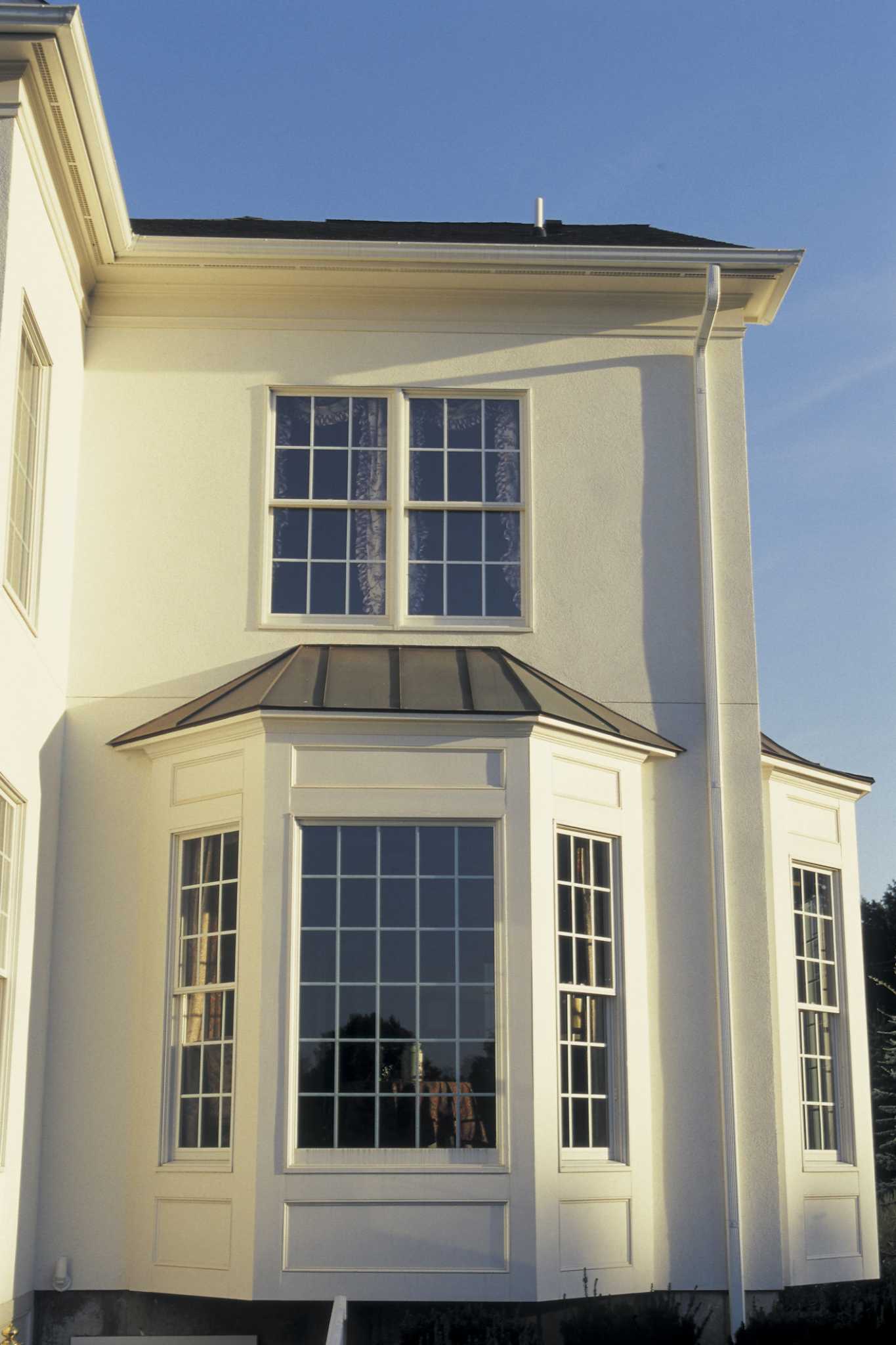 How to Measure for a Bay Window Installation