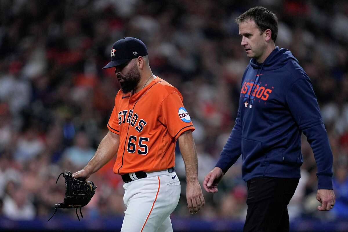 Meyers homers as Astros avoid sweep with win over Phils