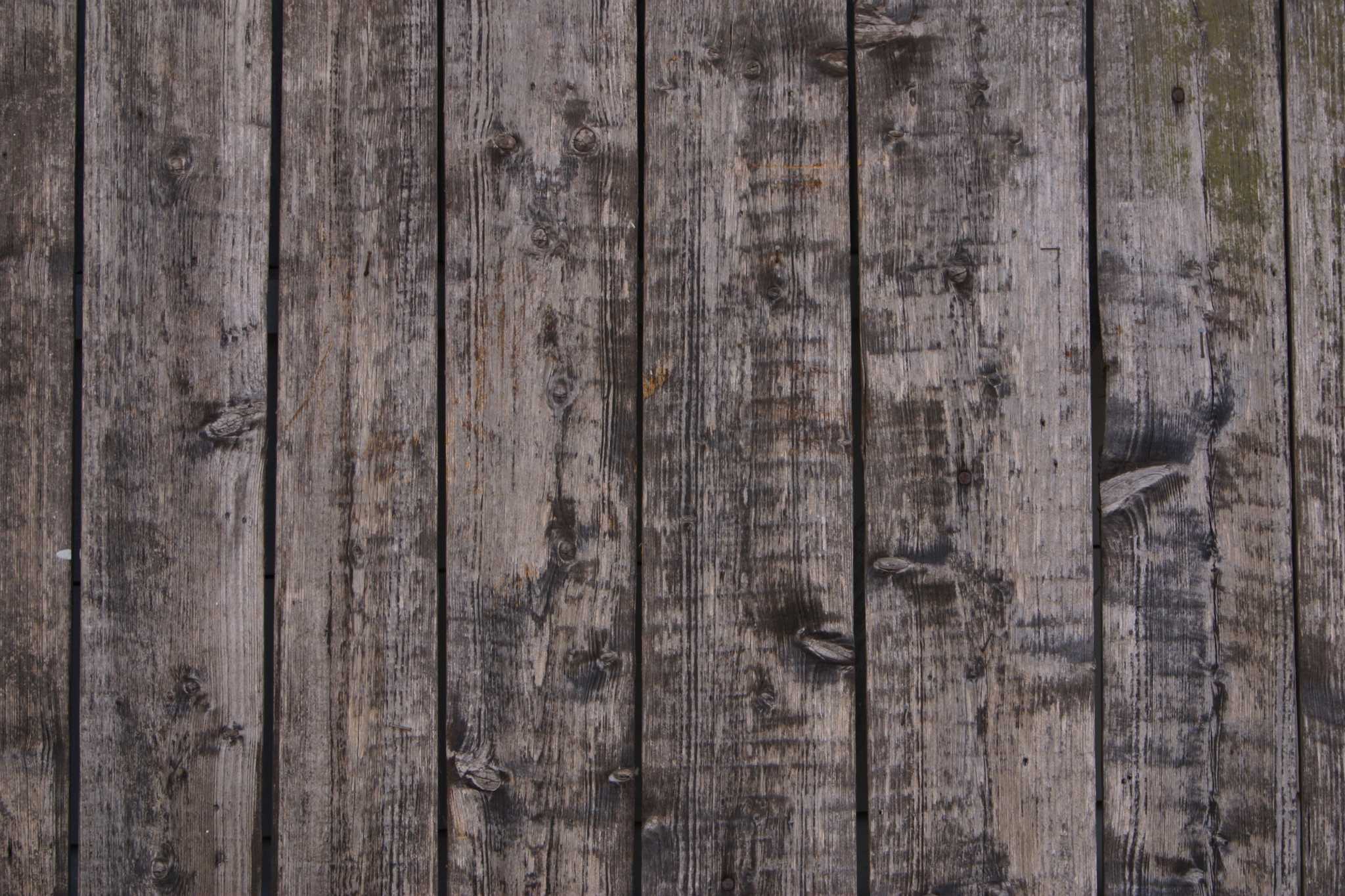How to Install a Stockade Fence How to Install a Stockade Fence
