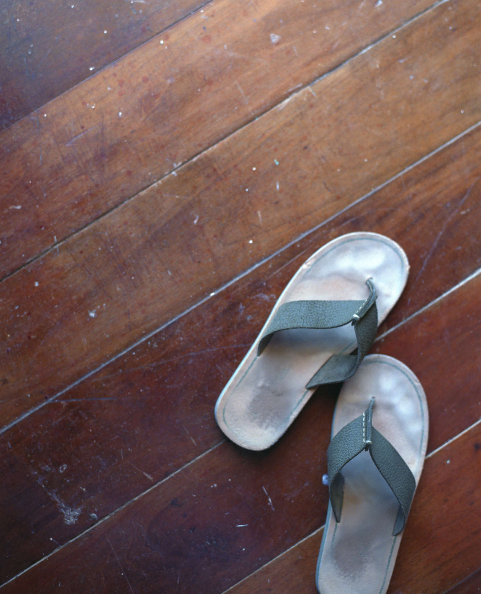 How to Use Clips for Hardwood Flooring