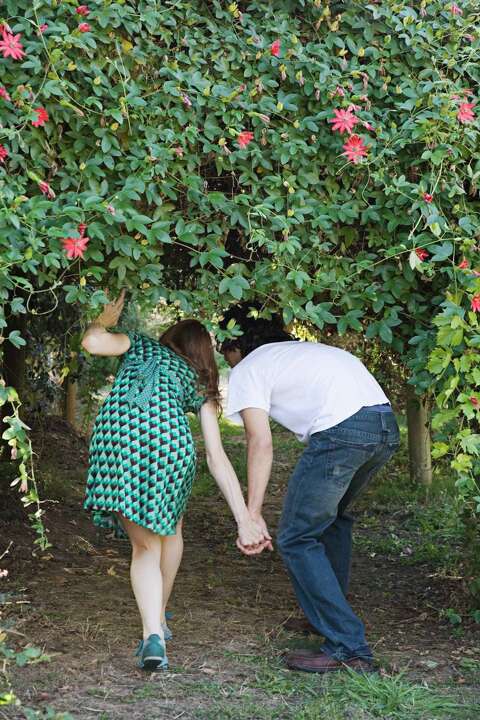 How to Build an Arbor From a Pallet