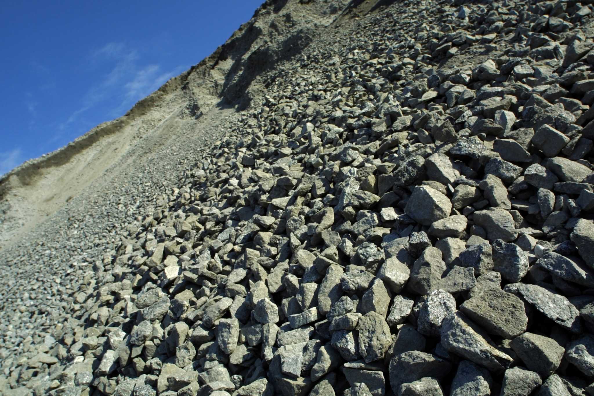 How to Fix Ruts in Crushed Stone Driveways