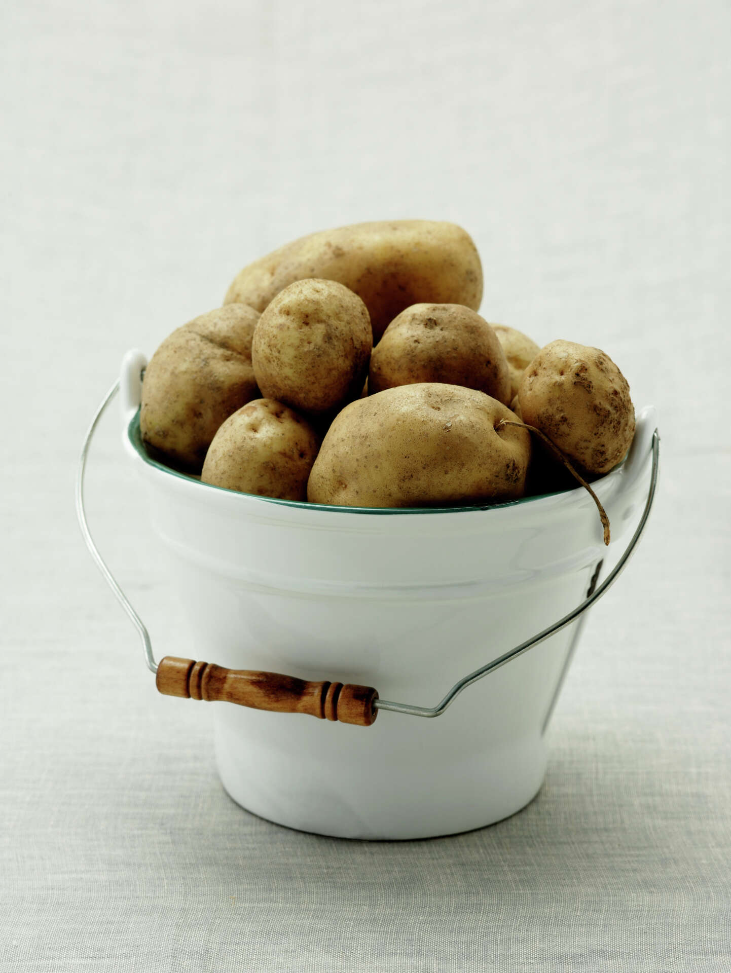 How to Build a Potato Bucket
