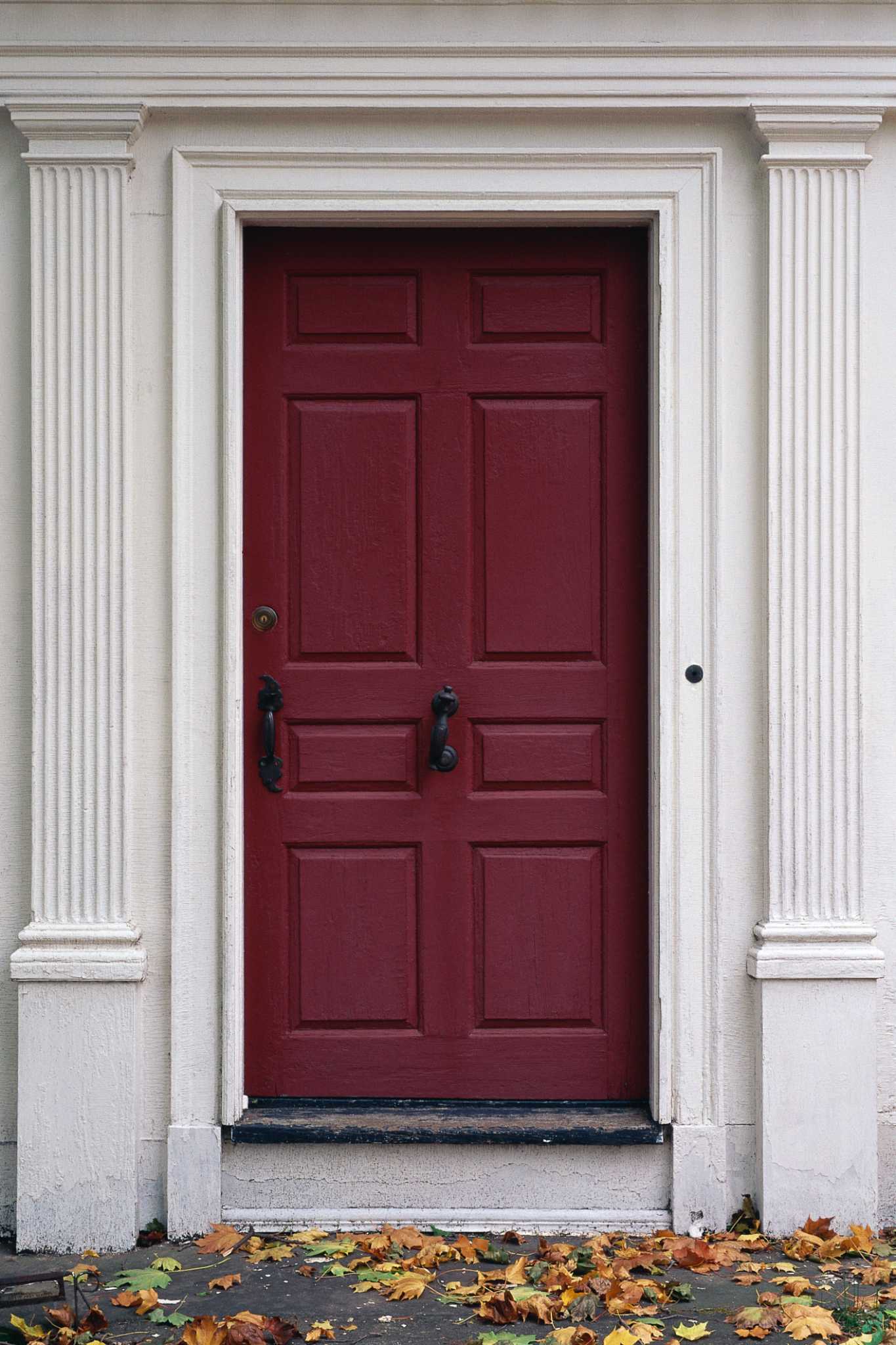 What Is the R-Value of a Wooden Entry Door?