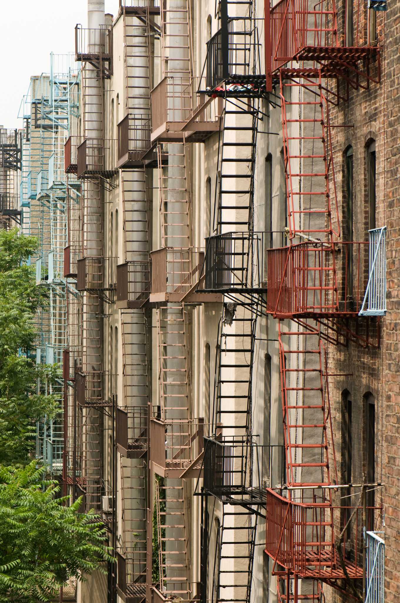 How Do I Calculate Tenant Share for a Section 8 Voucher?