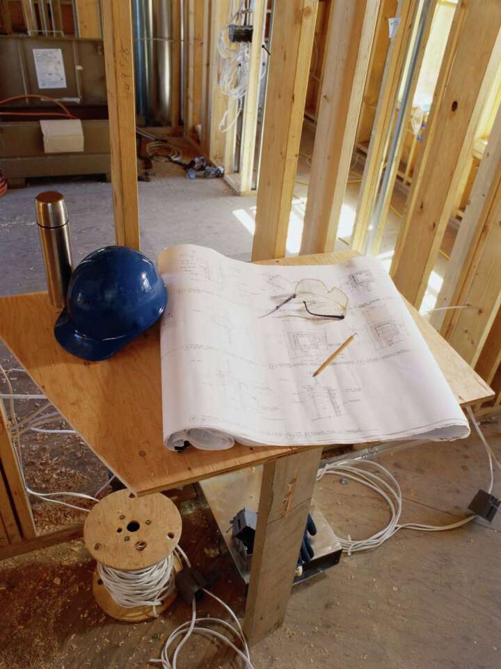 How to Trace an Electrical Wire Through Drywall